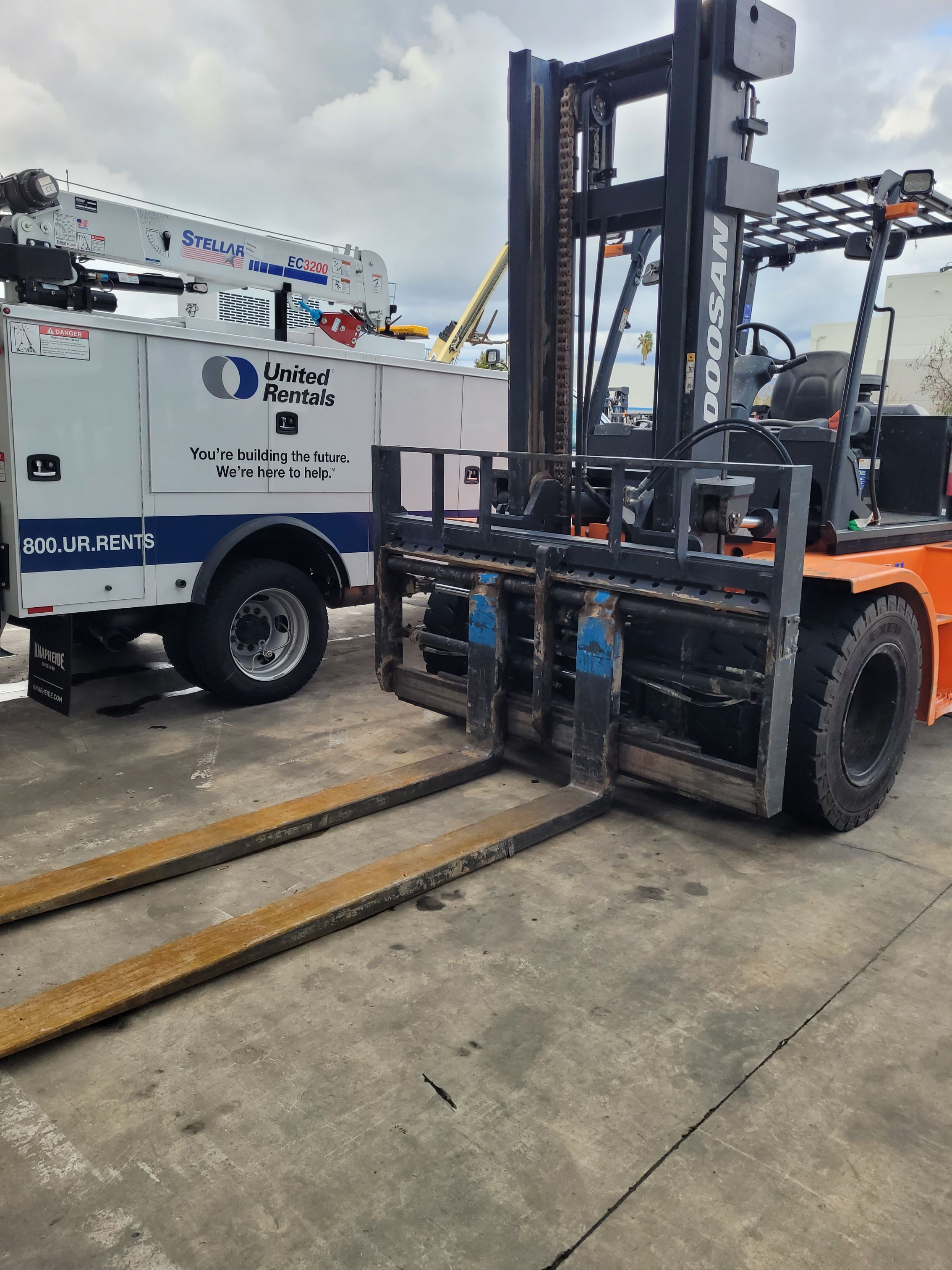 Used Doosan D90S-7 for sale - 1 Listing