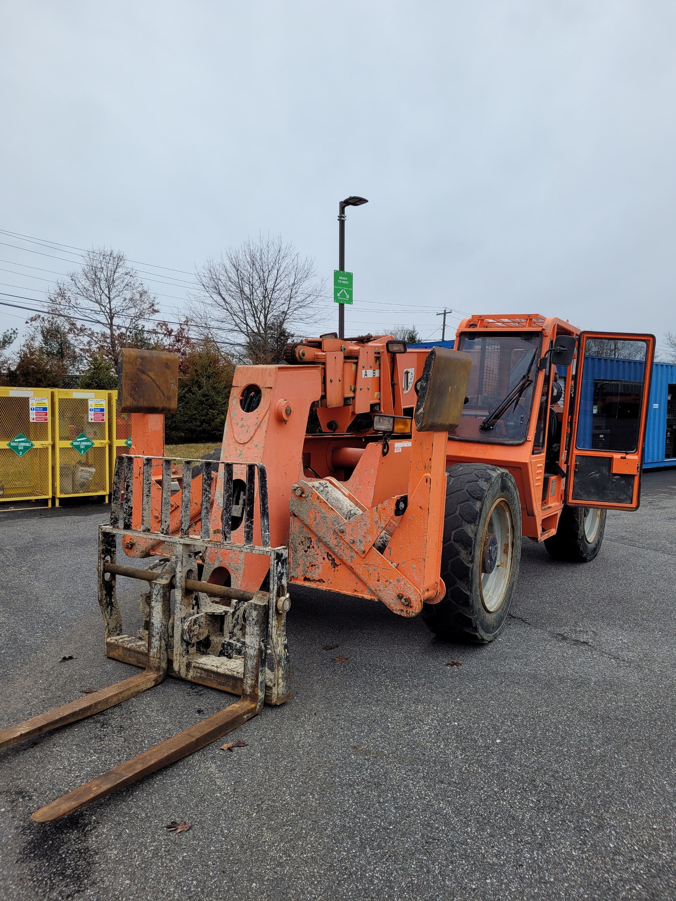 Equipo pesado Lull usado a la venta - Boom & Bucket
