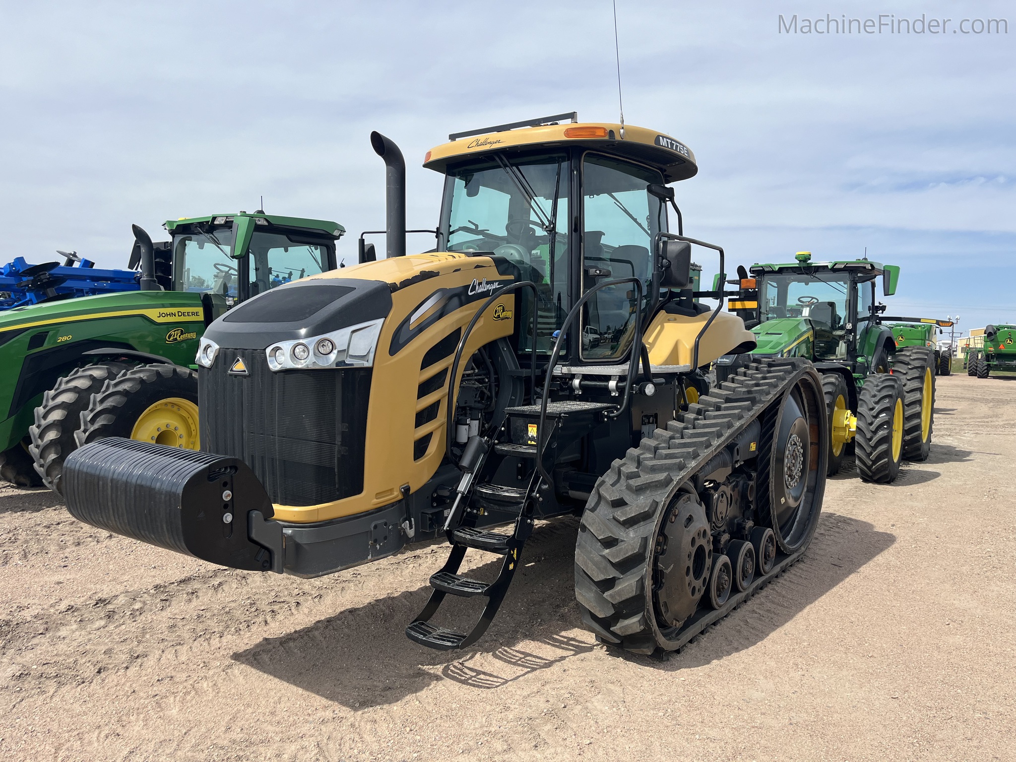 Used Challenger Heavy Equipment for sale - Boom & Bucket