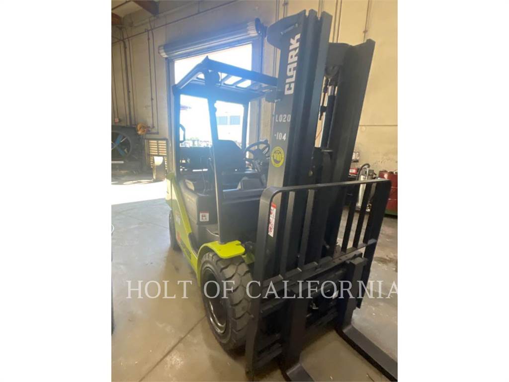 Used Clark Heavy Equipment for sale - Boom & Bucket
