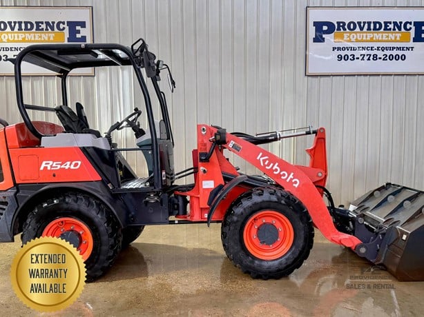 Used Kubota R540 for sale - 2 Listings
