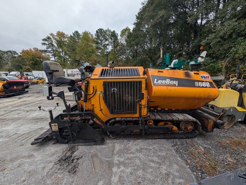 Used Leeboy ASPHALT-PAVERS-8608 for sale - 3 Listings