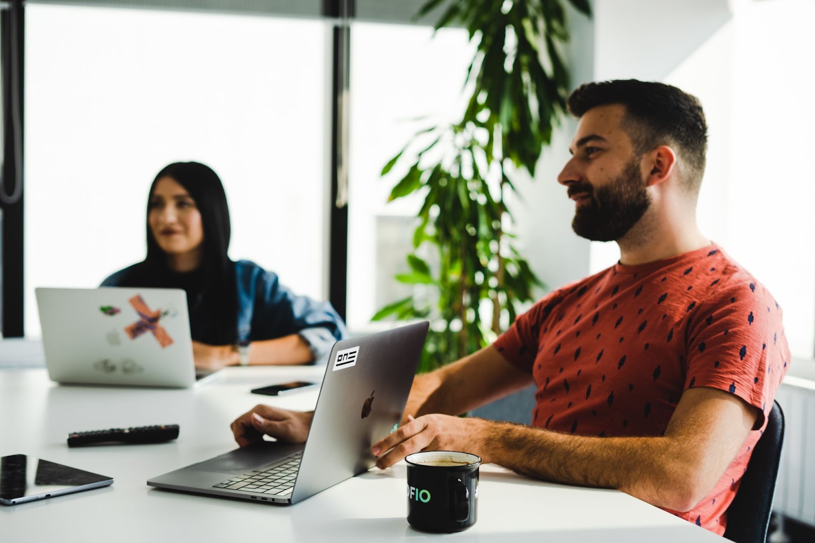 How to be a good Team Leader — Responsibilities + FREE TEMPLATE