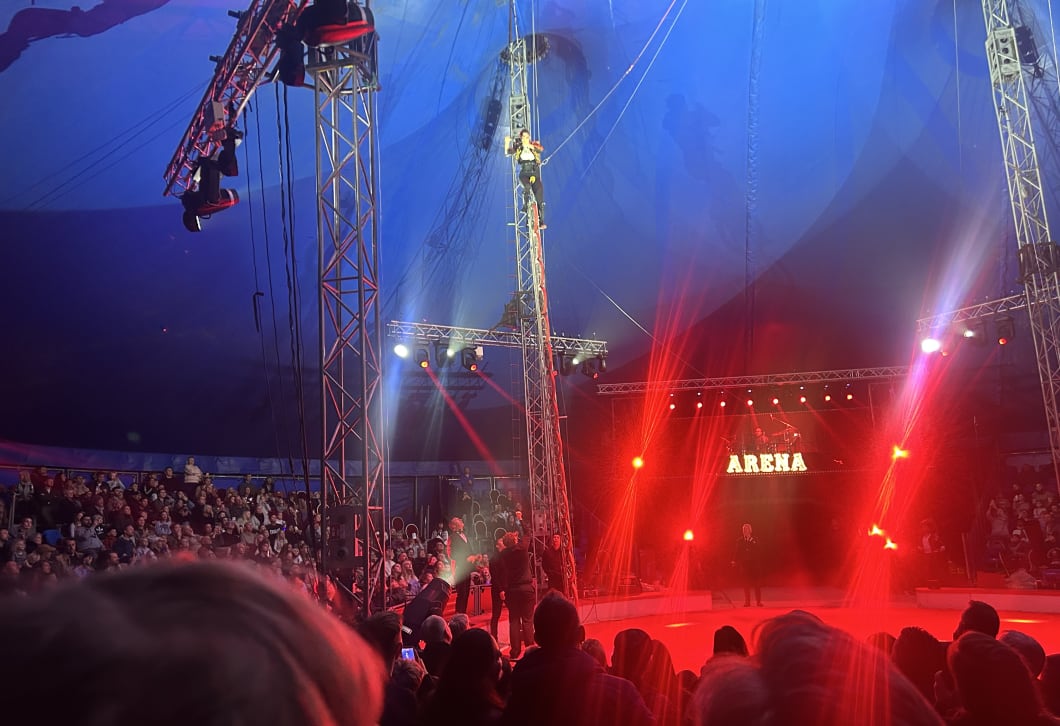 Cirkus Arena 2026: Topunderholdning og fejring af Berdino-parret