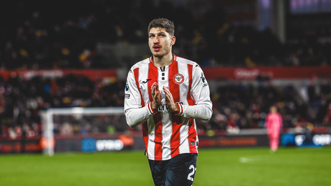 Vitaly Janelt signs new Brentford deal | Brentford FC | Brentford FC