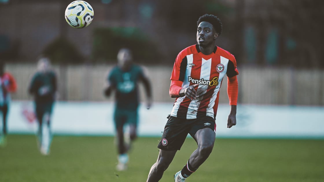 Lisbie signs for Colchester United | Brentford FC