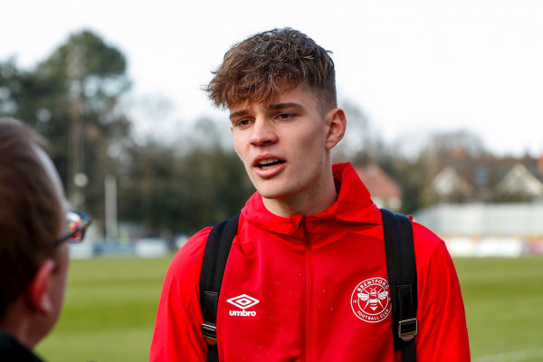 First and Last: Sam Saunders | Brentford FC