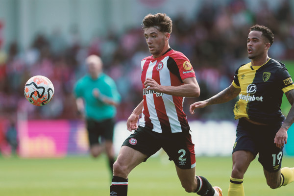 Aaron Hickey | Brentford FC