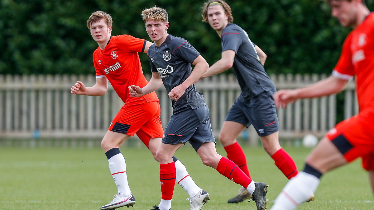 Fin Stevens: "It's good to play in different positions" | Brentford FC