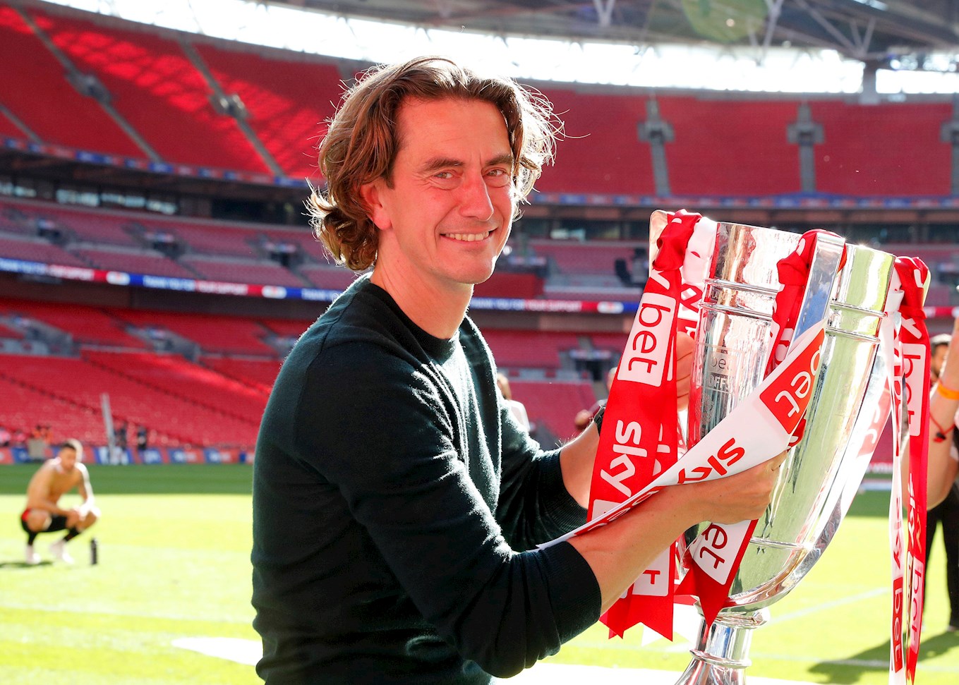 Watch: Thomas gives another Coaches Voice masterclass | Brentford FC