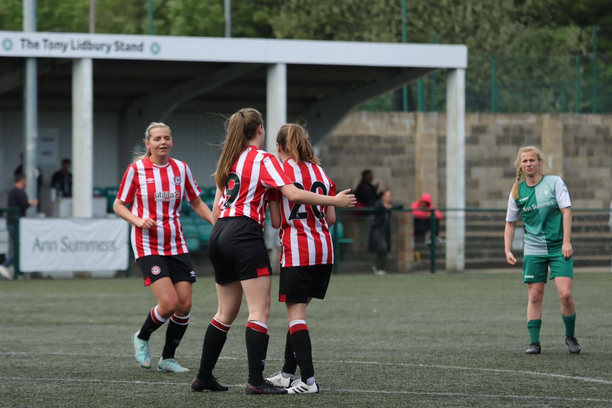 AFC Whyteleafe 1 Brentford Women 2 | Brentford FC