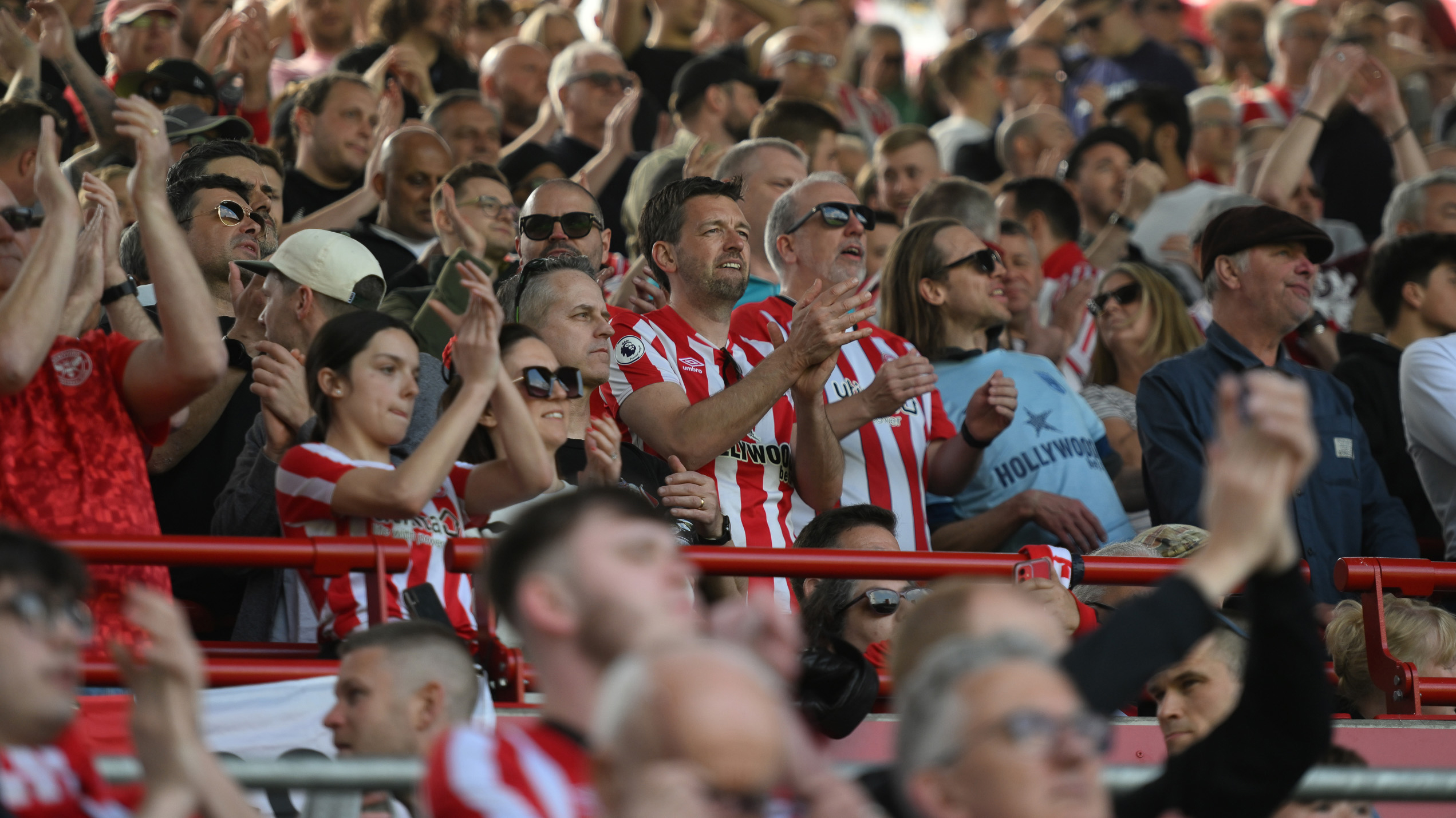 Celebrate our season in the stands on Sunday | Brentford FC