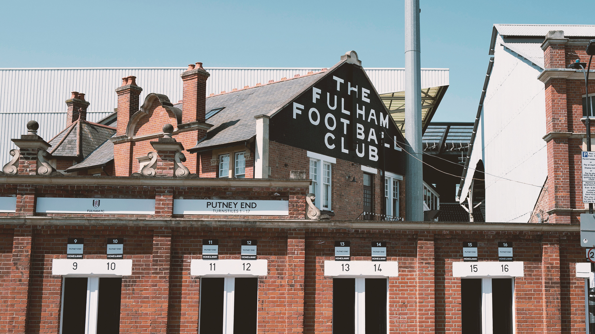 Five things to know if you're travelling to Craven Cottage | Brentford FC
