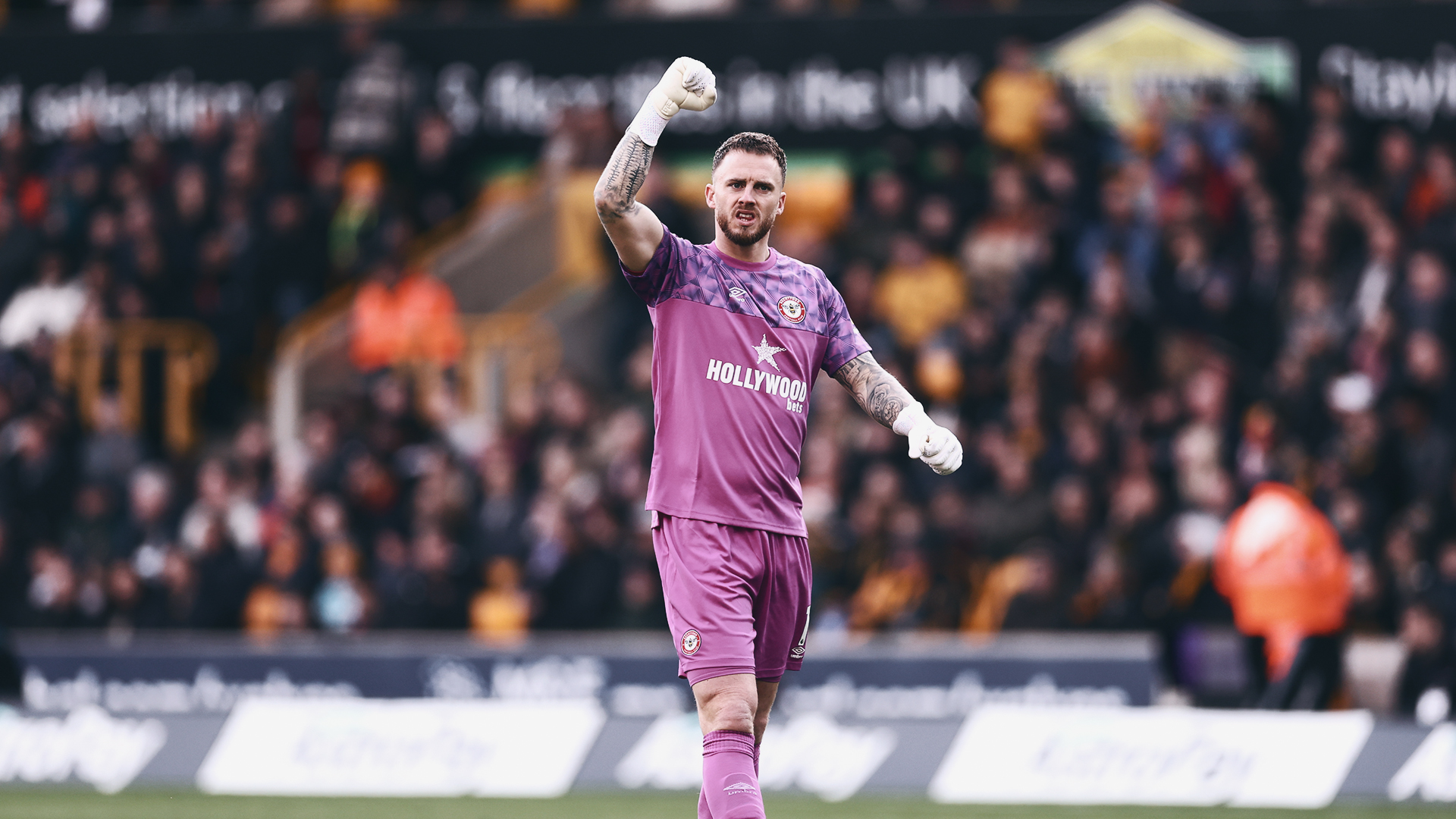 Flekken nominated for Premier League Save of the Month award | Brentford FC