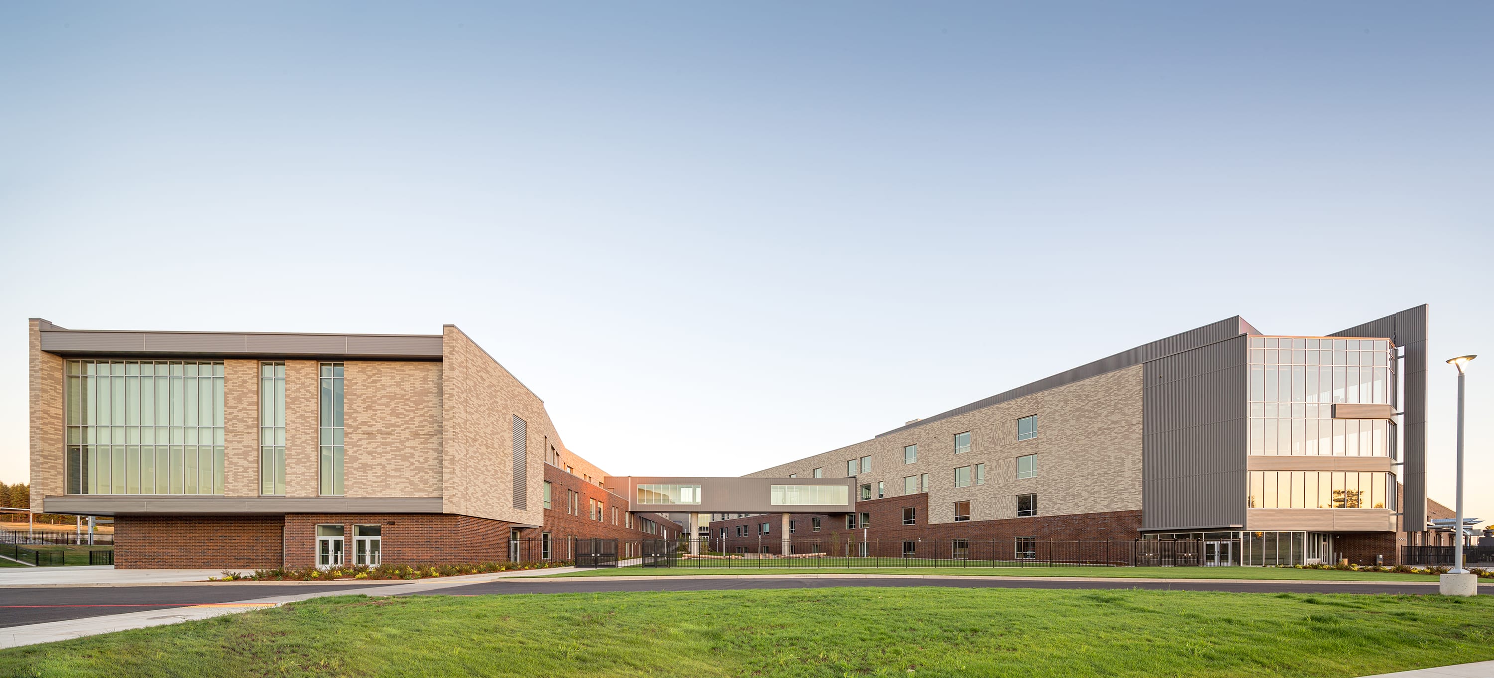 Case Study: New Sherwood High School - BRIC Architecture | BRIC ...