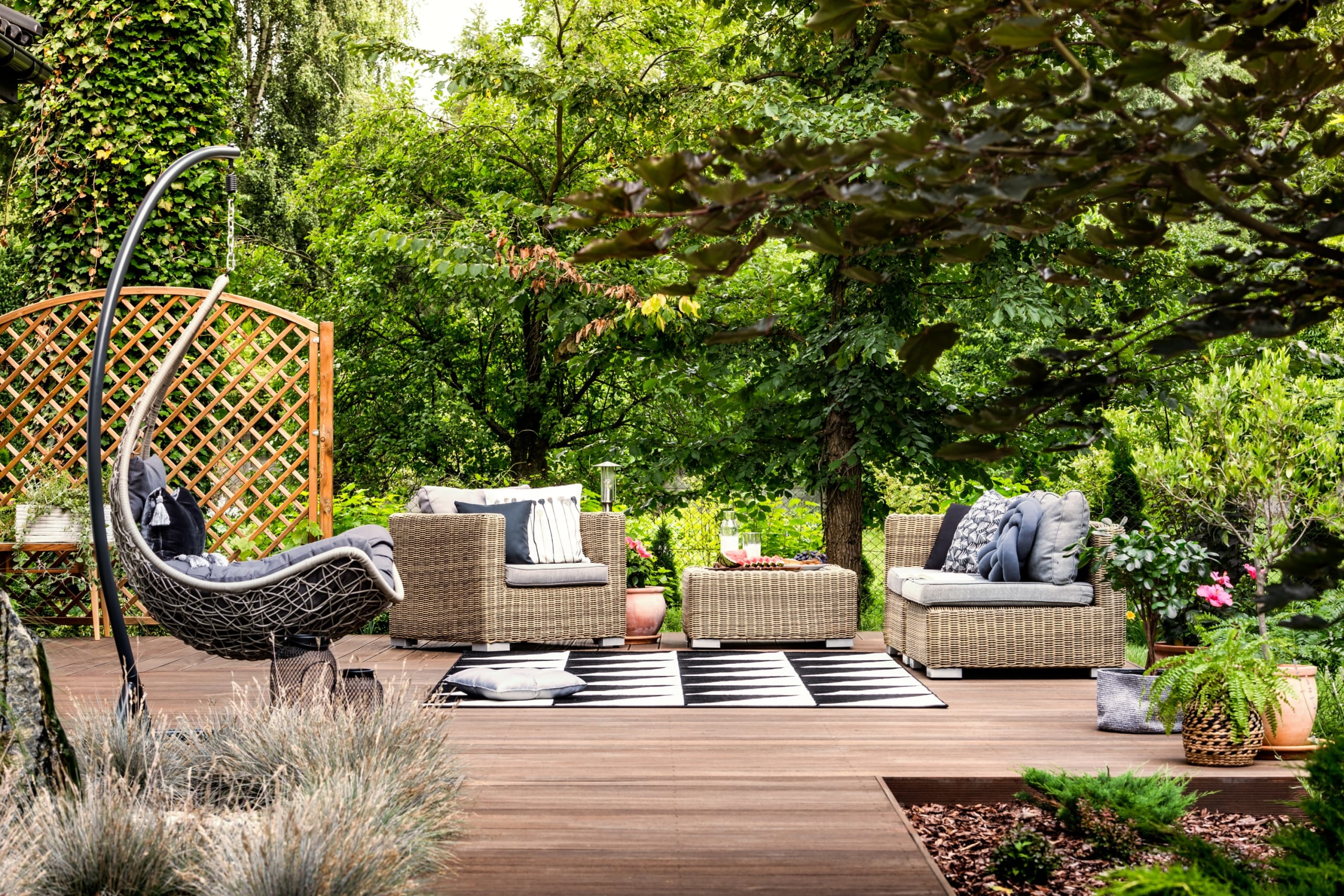 10 Patio Trends: 8 are HOT and 2 are NOT | Blog | brick&batten