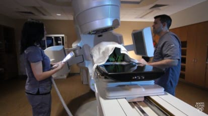 Vitrectomy for epiretinal membrane - Mayo Clinic