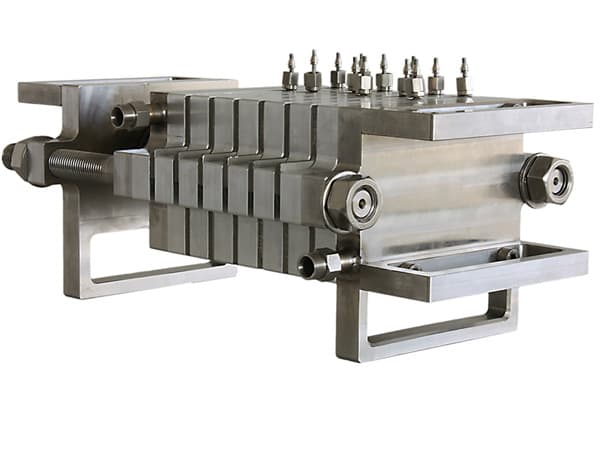 FlowPlate® – compact flow plate reactors - Buchiglas