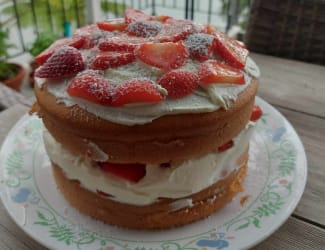 Woolworths Double Unfilled Sponge 460g | bunch