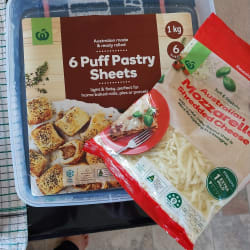 Woolworths Puff Pastry Sheets 1kg | bunch