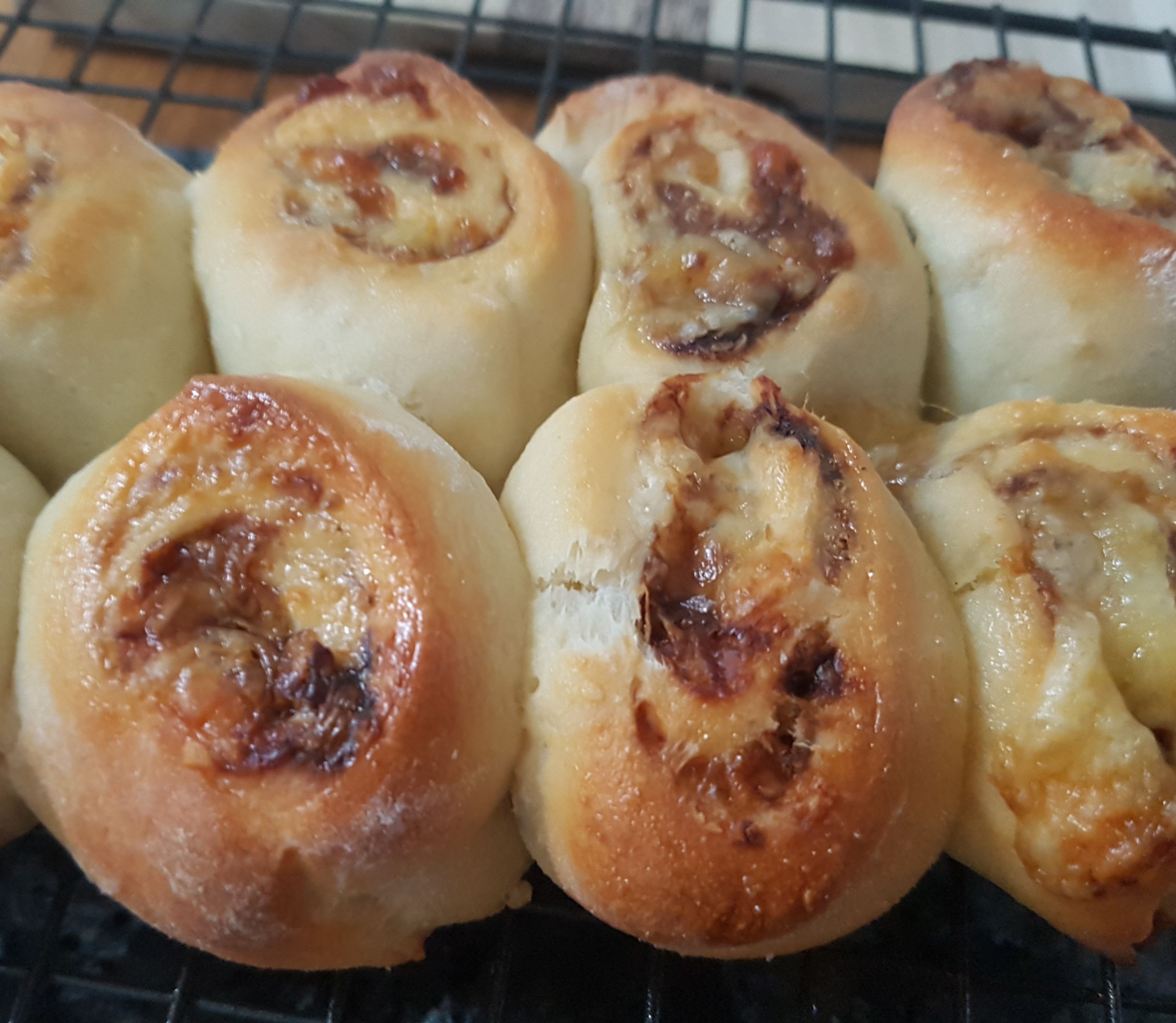 Cheesy Mite Scrolls | bunch