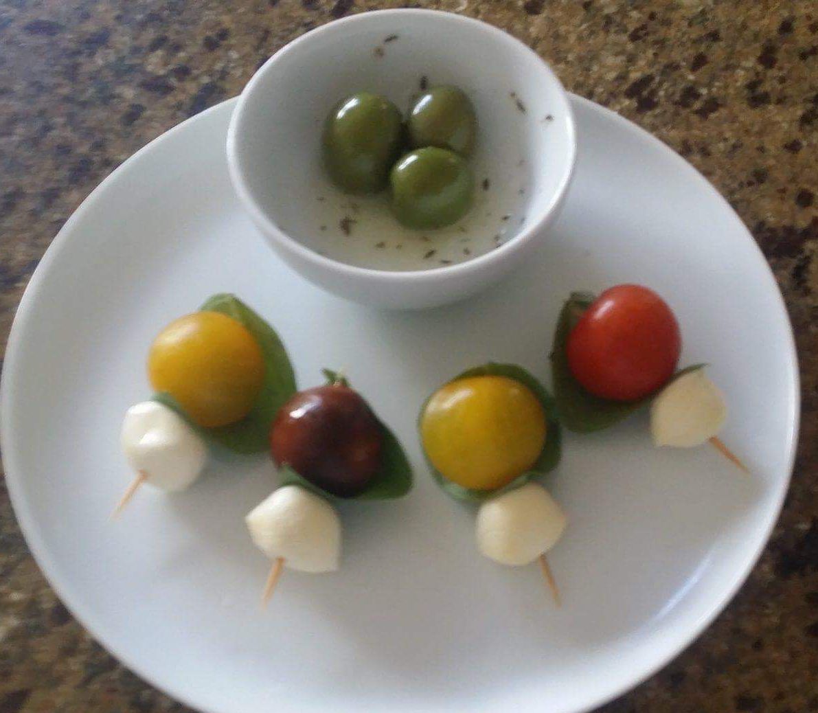 Bocconcini and cherry tomato canapes | bunch