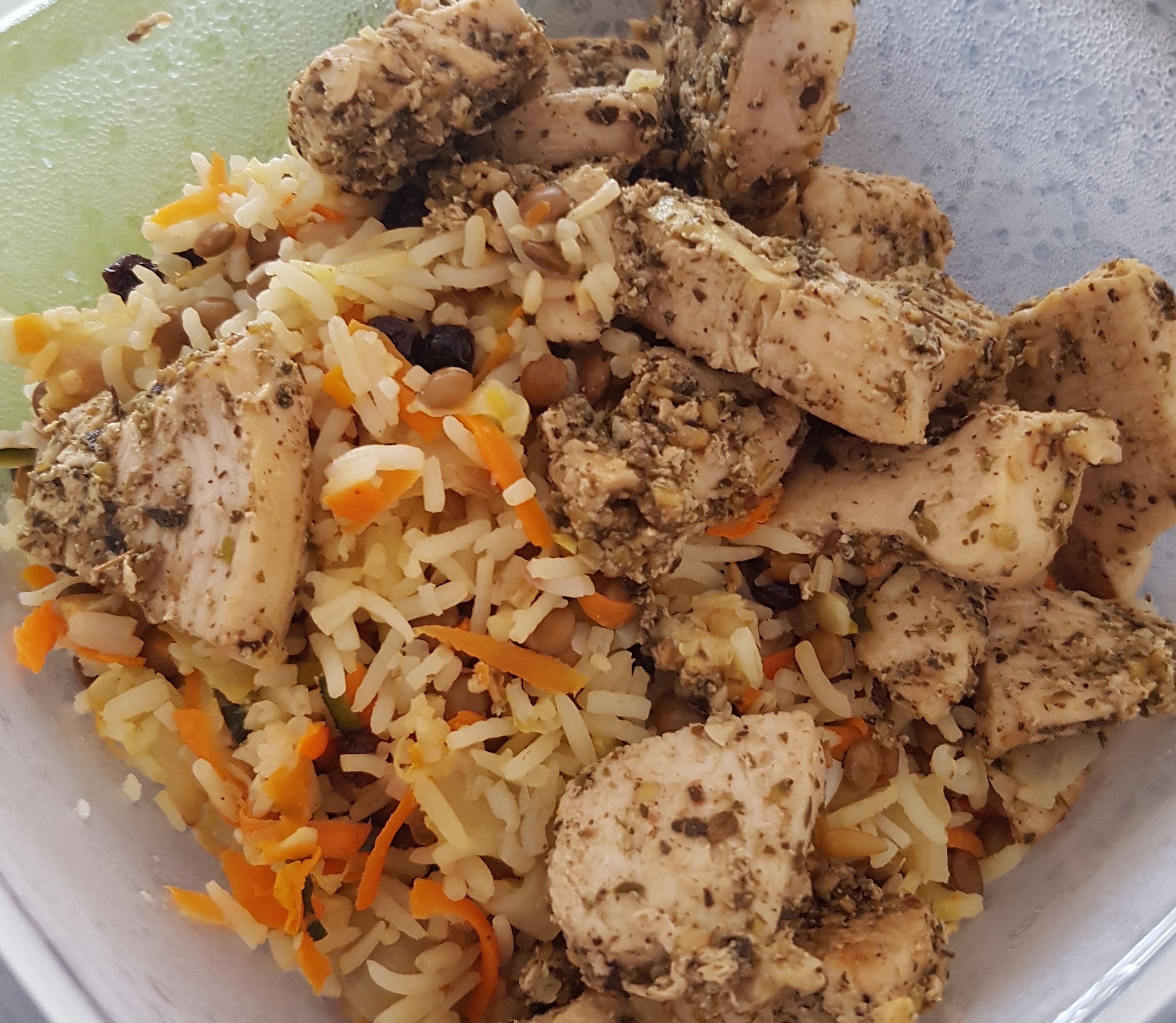 Rainbow rice with za'atar chicken | bunch