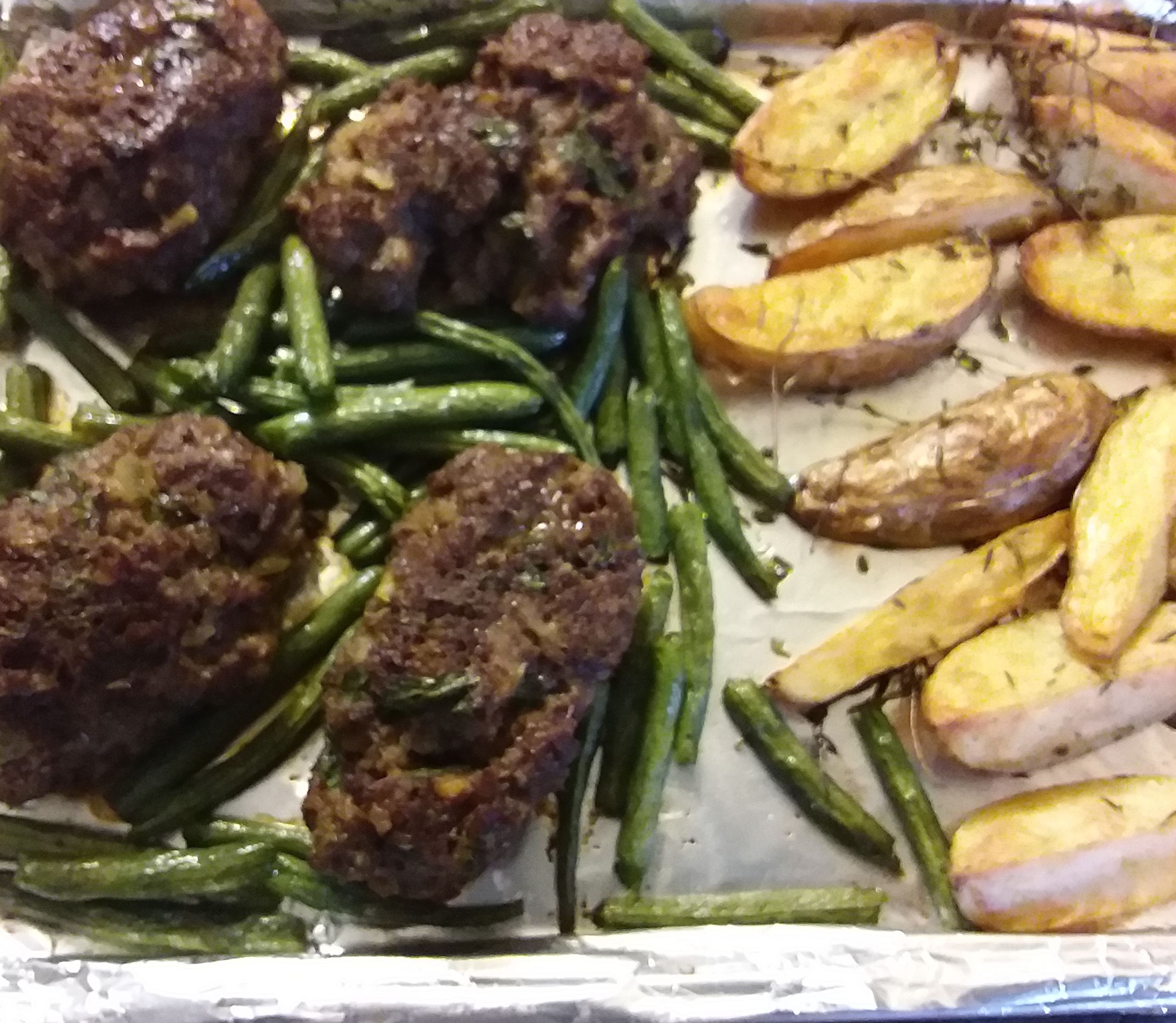 Mini meatloaf tray bake | bunch