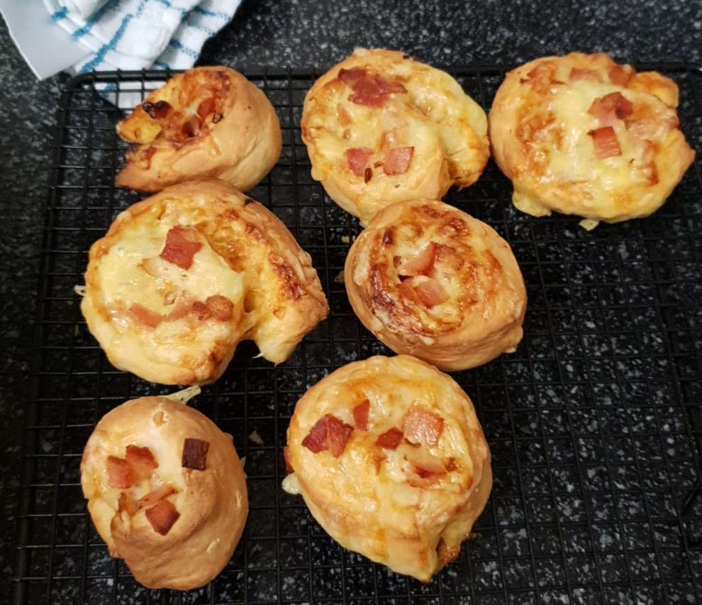 Gluten Free & FODMAP Friendly Cheese & Bacon Scrol | bunch
