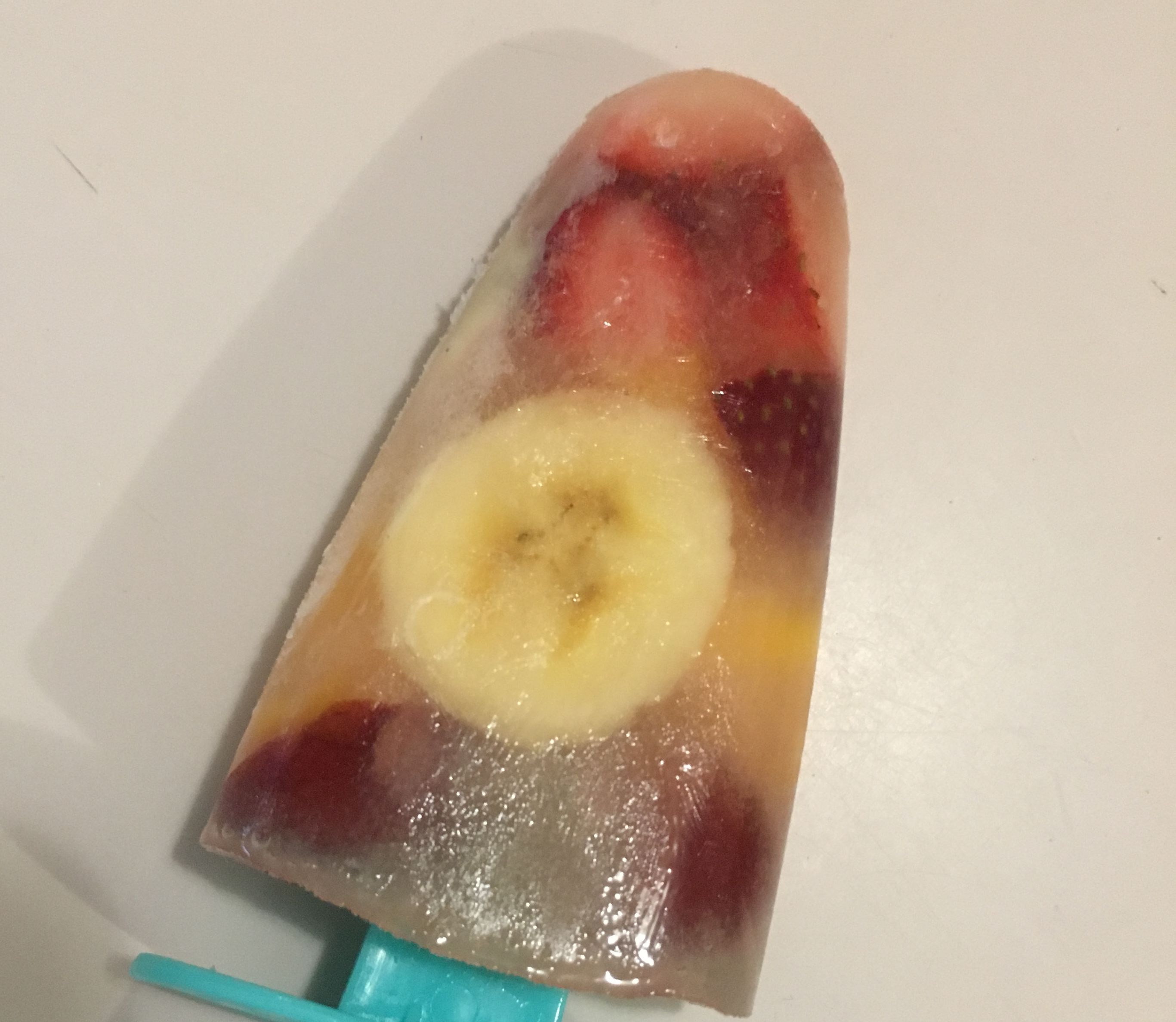 Homemade fruity frozen icypoles | bunch