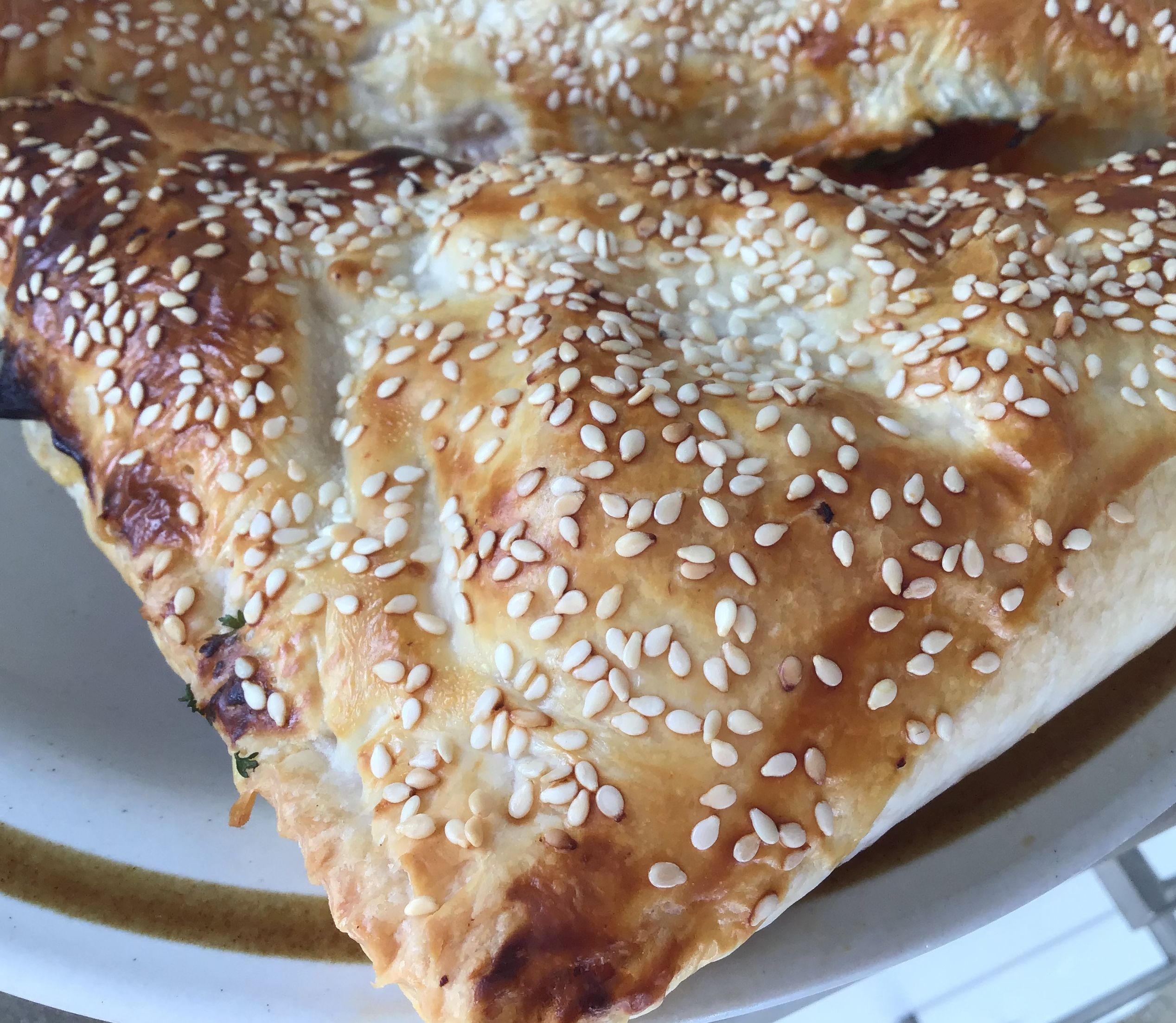 Sesame hamosa (ham samosa) | bunch
