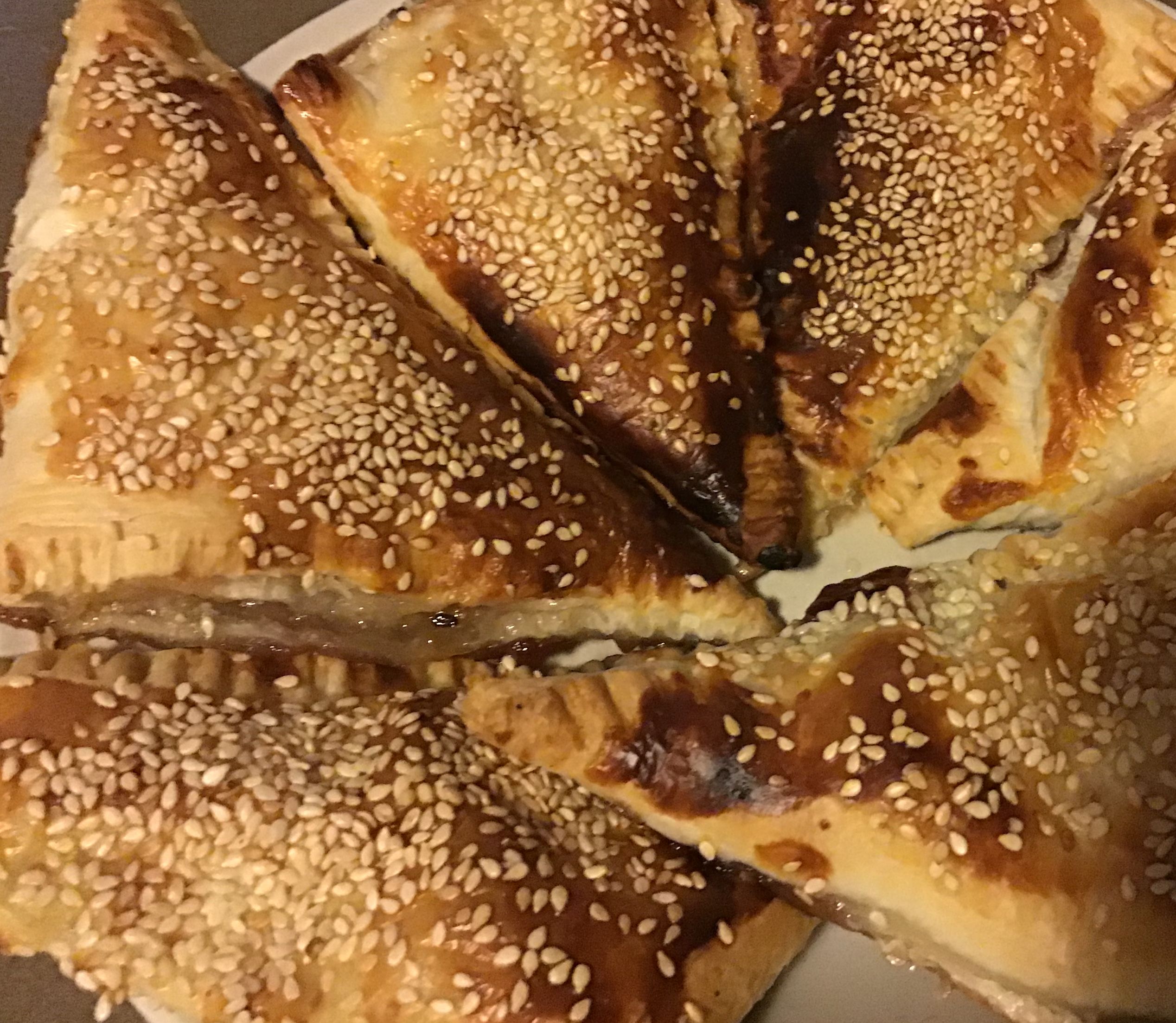 Jamosas: jam filled pastry triangles | bunch