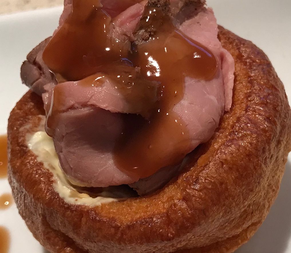 Yorkshire pudding with beef filling | bunch