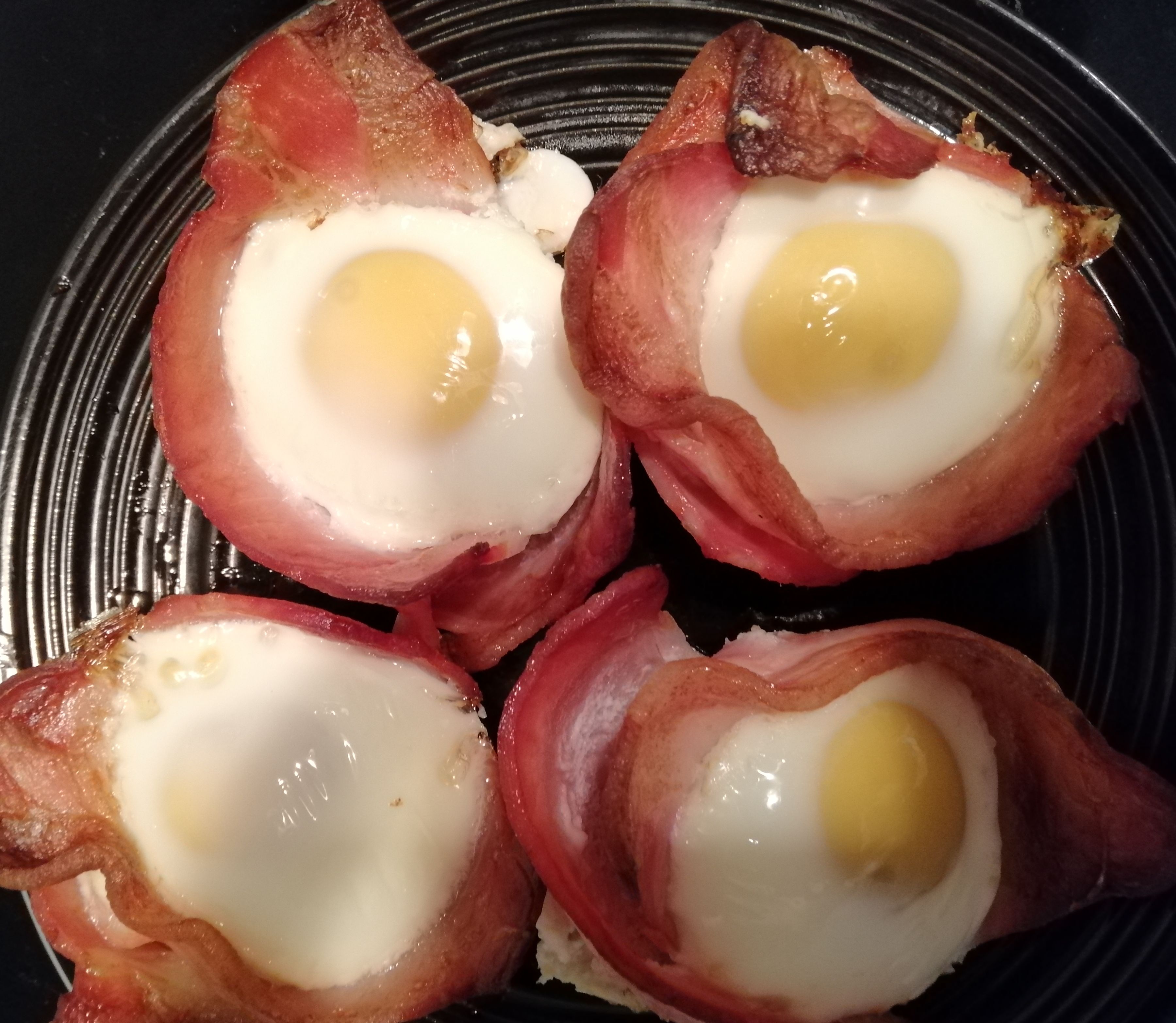 Bacon and Egg Muffins with a Twist | bunch