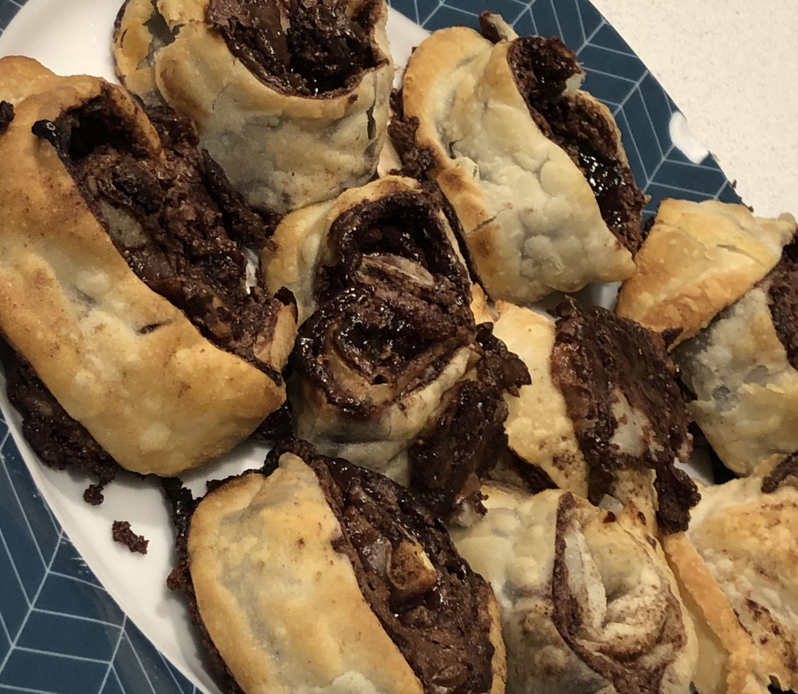Three Ingredient Nutella Cinnamon Scrolls | bunch
