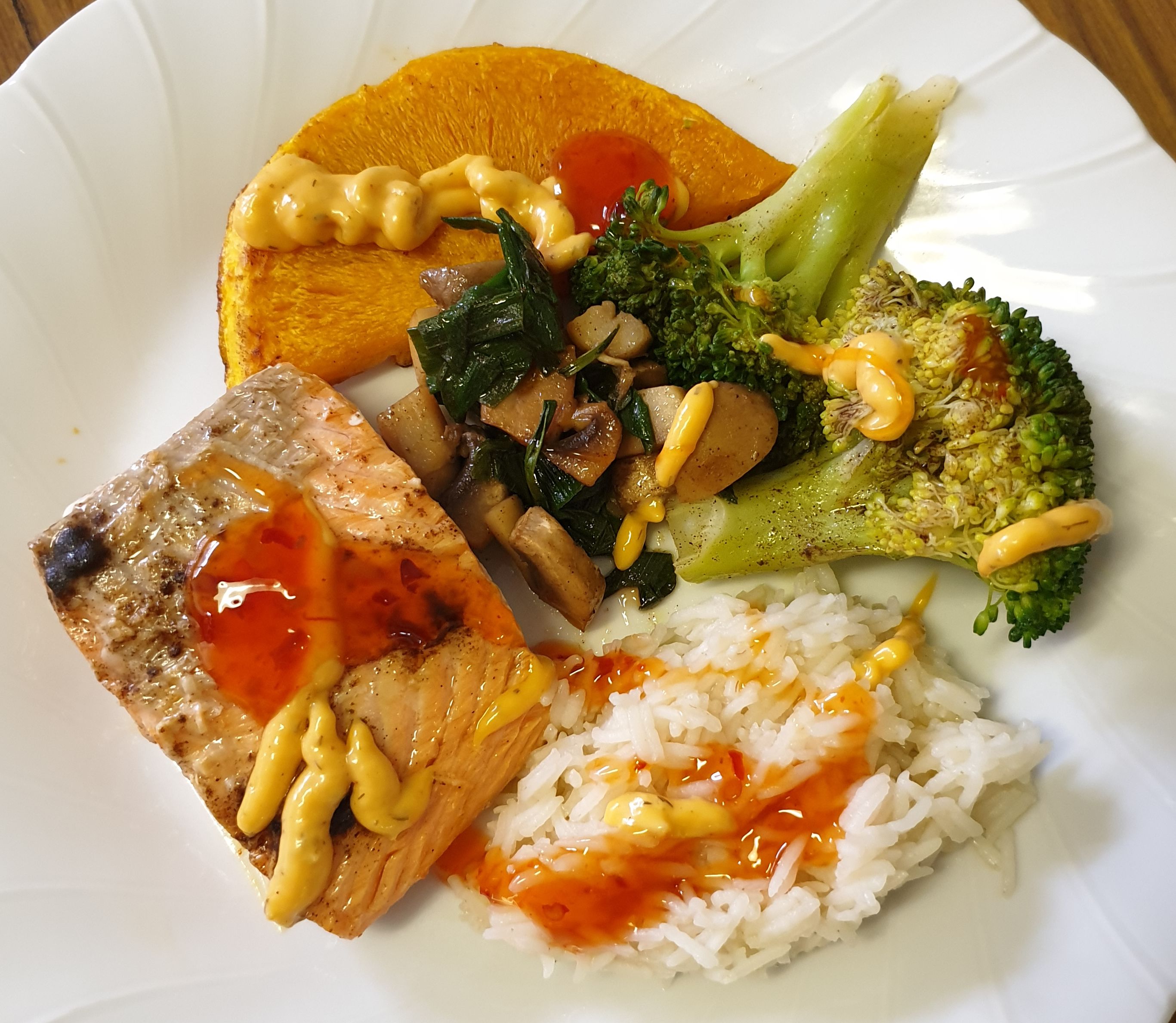 Salmon with vegetables and rice | bunch