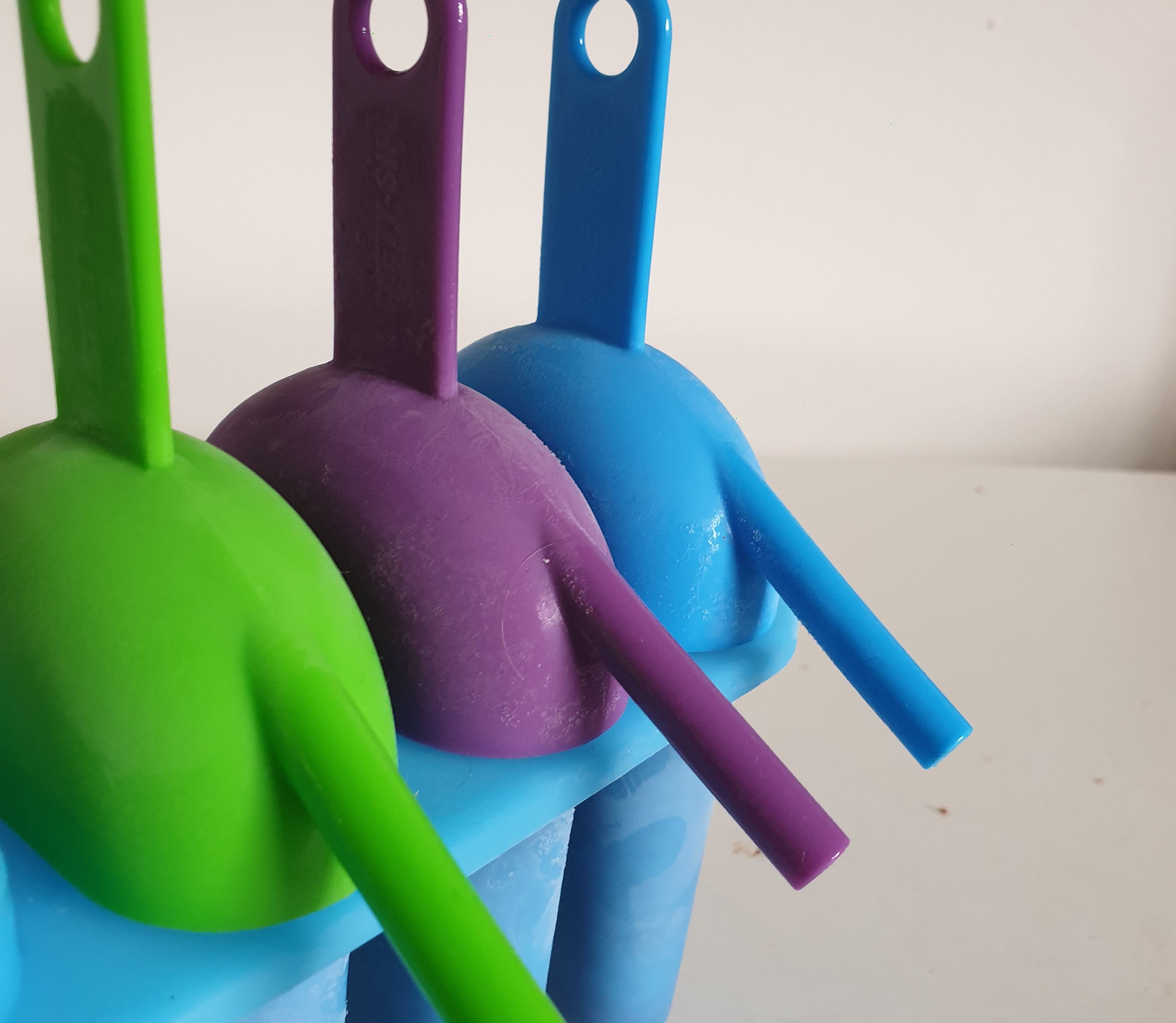 Pineapple berry iceblock | bunch