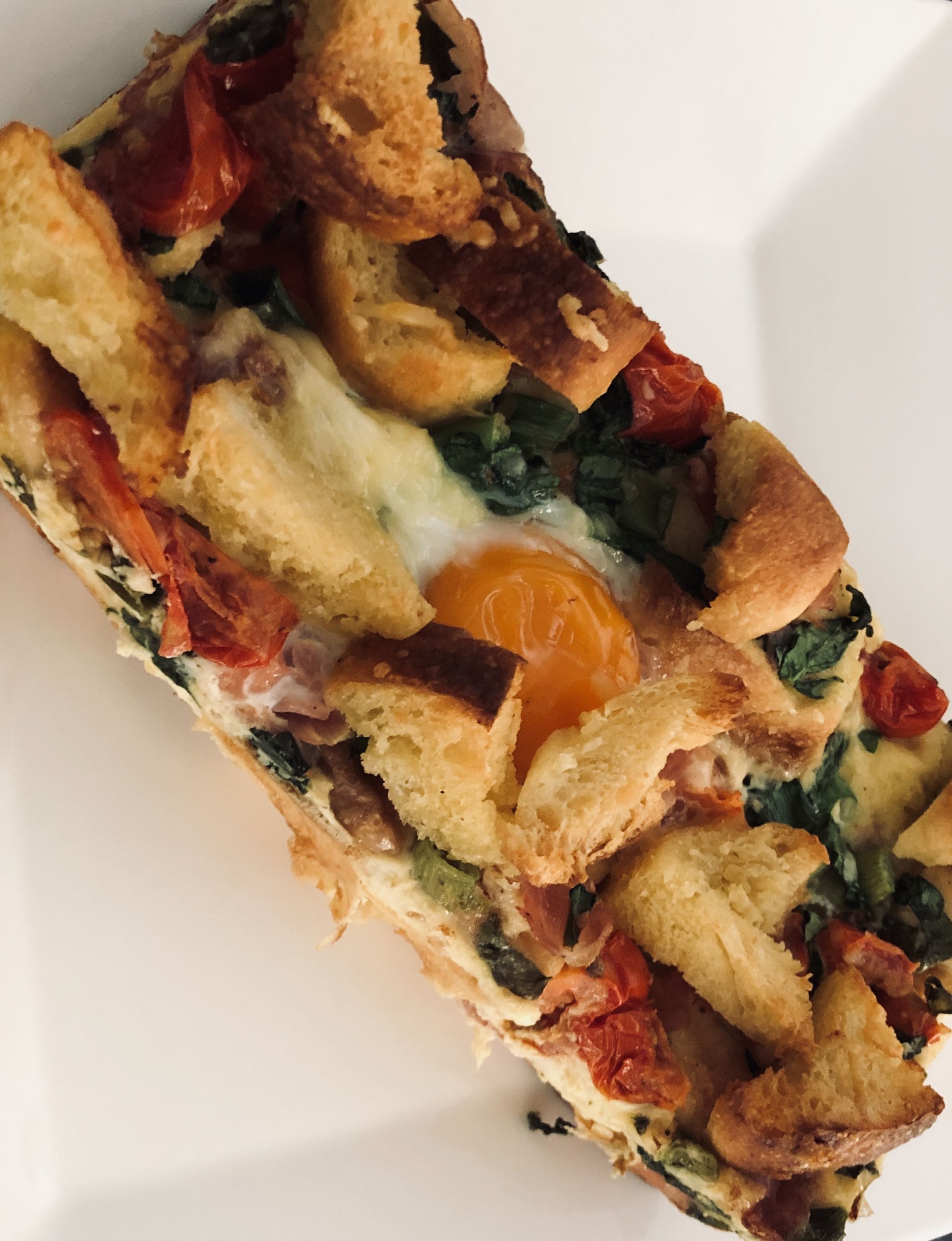 Hearty Breakfast / Brunch Bake | bunch