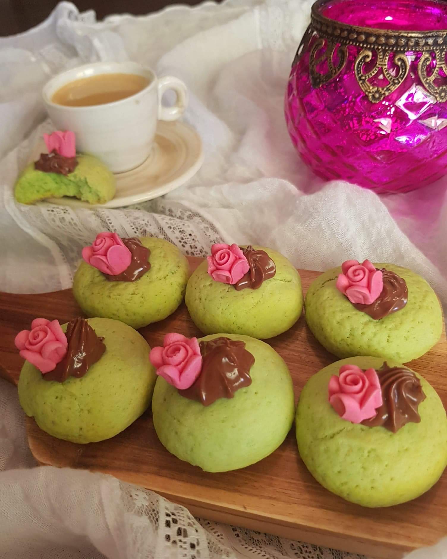 Mint Sponge Biscuits with Nuttela | bunch