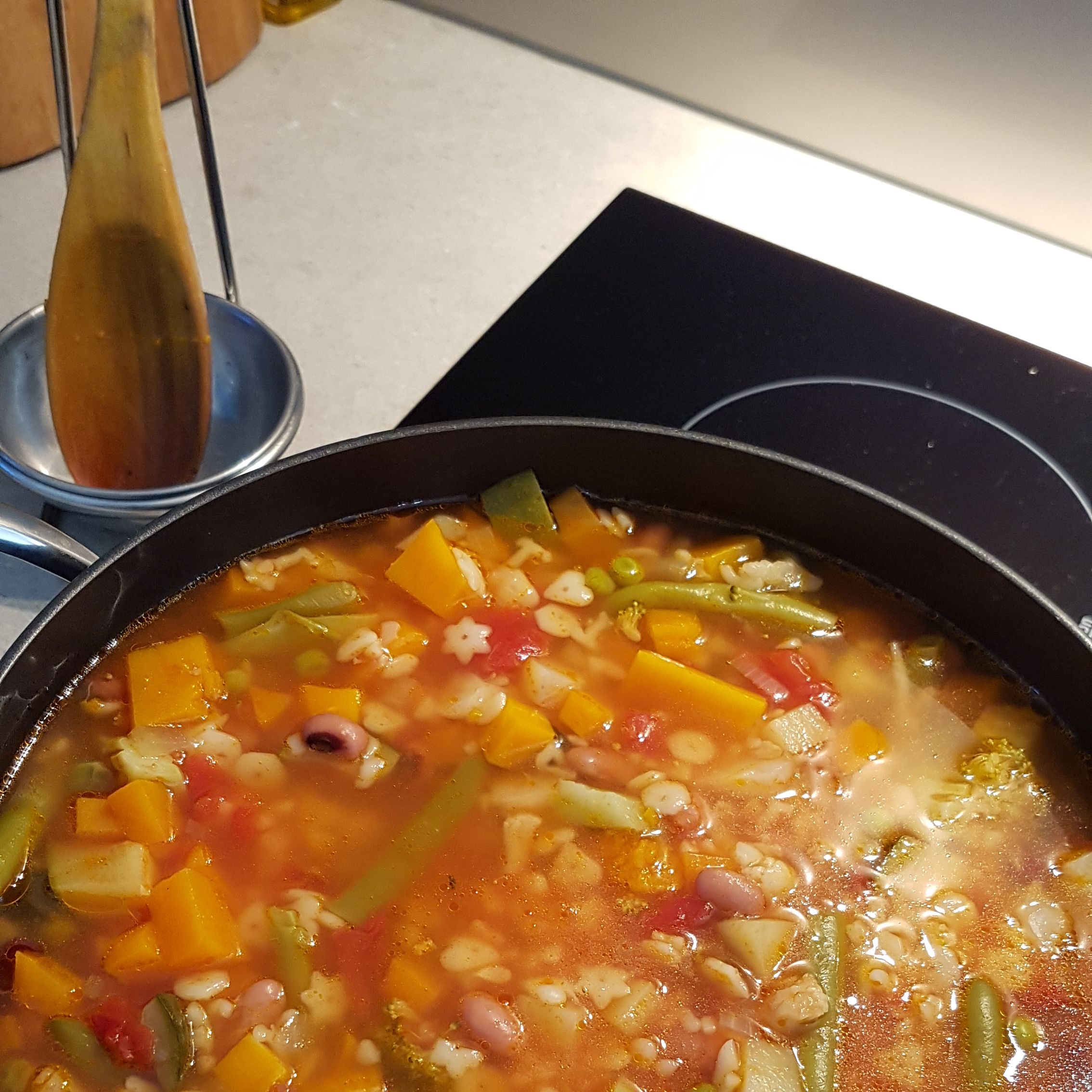 Vegetable winter soup | bunch