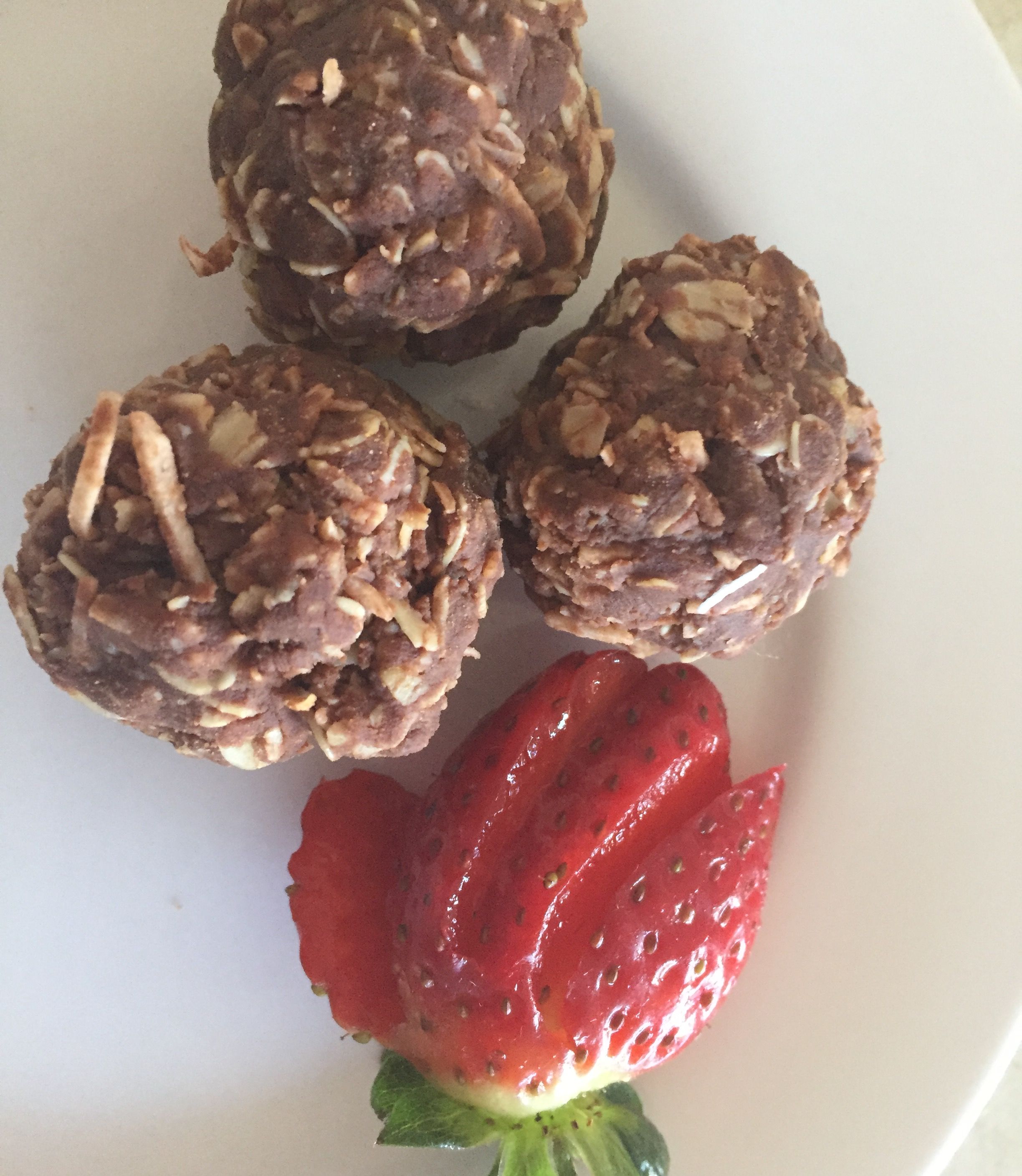 Choc Energy Bites | bunch