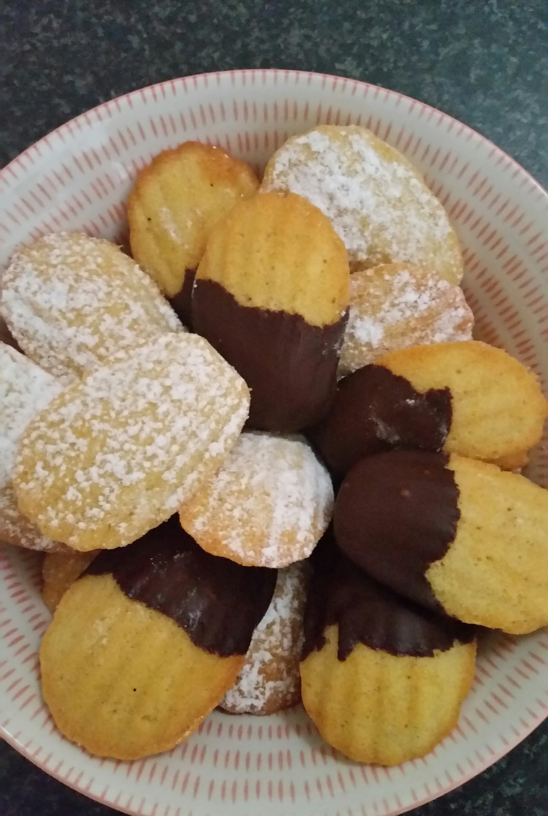 Vanilla and lemon madeleines | bunch