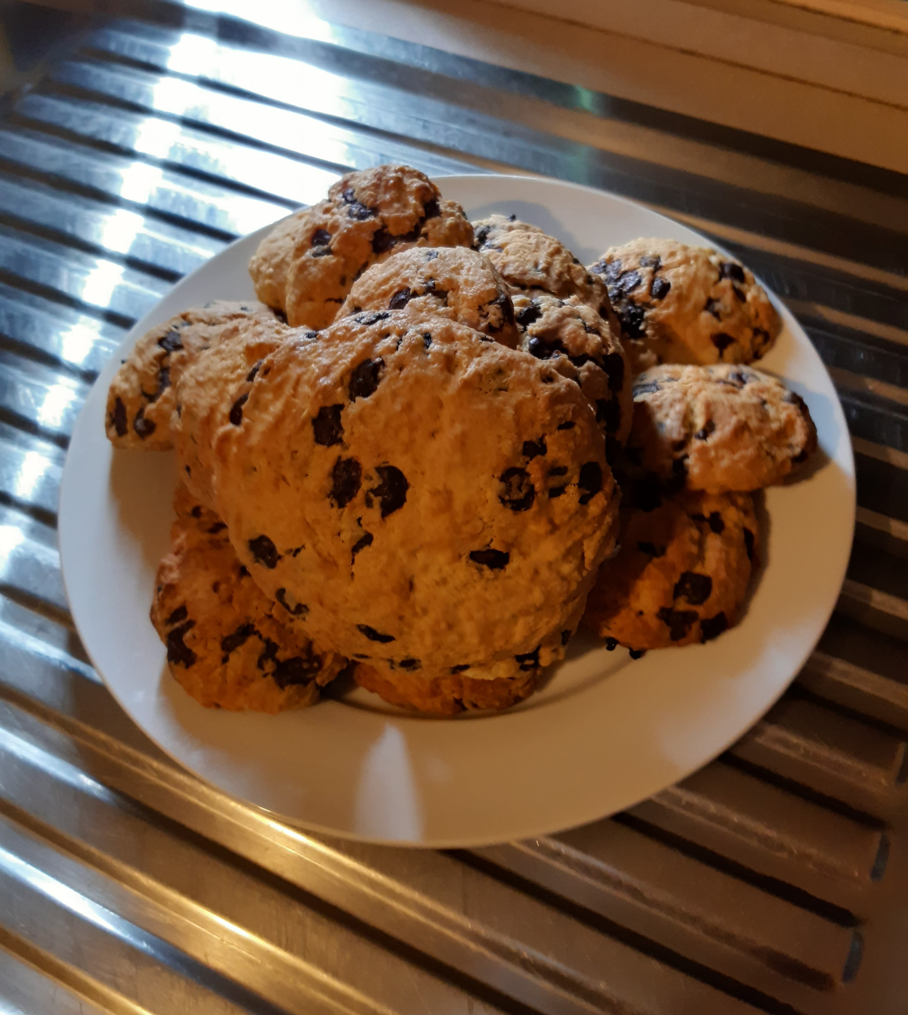 Chunky choc chip cookies | bunch