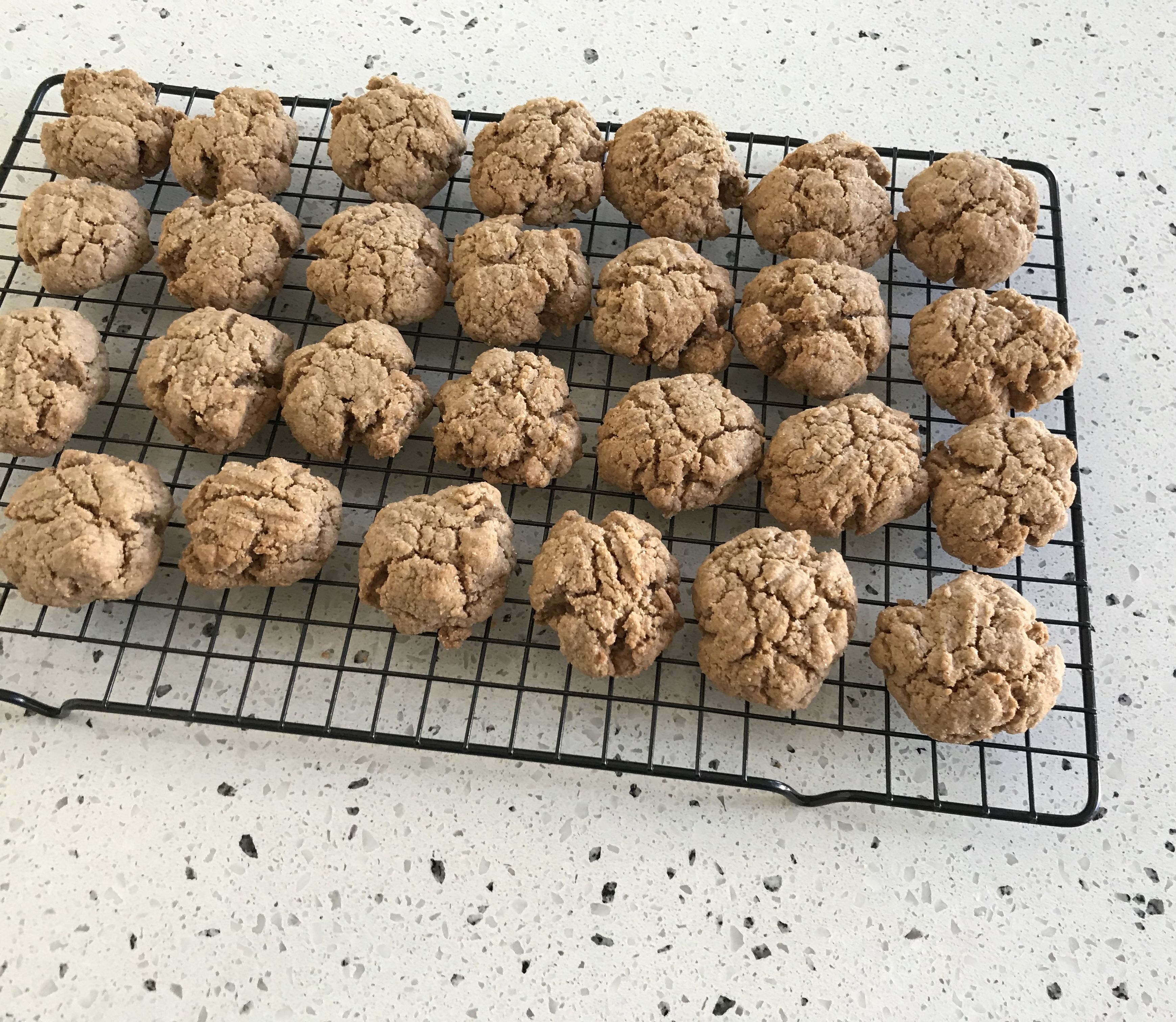 Ginger and Macadamia Nut Biscuits | bunch