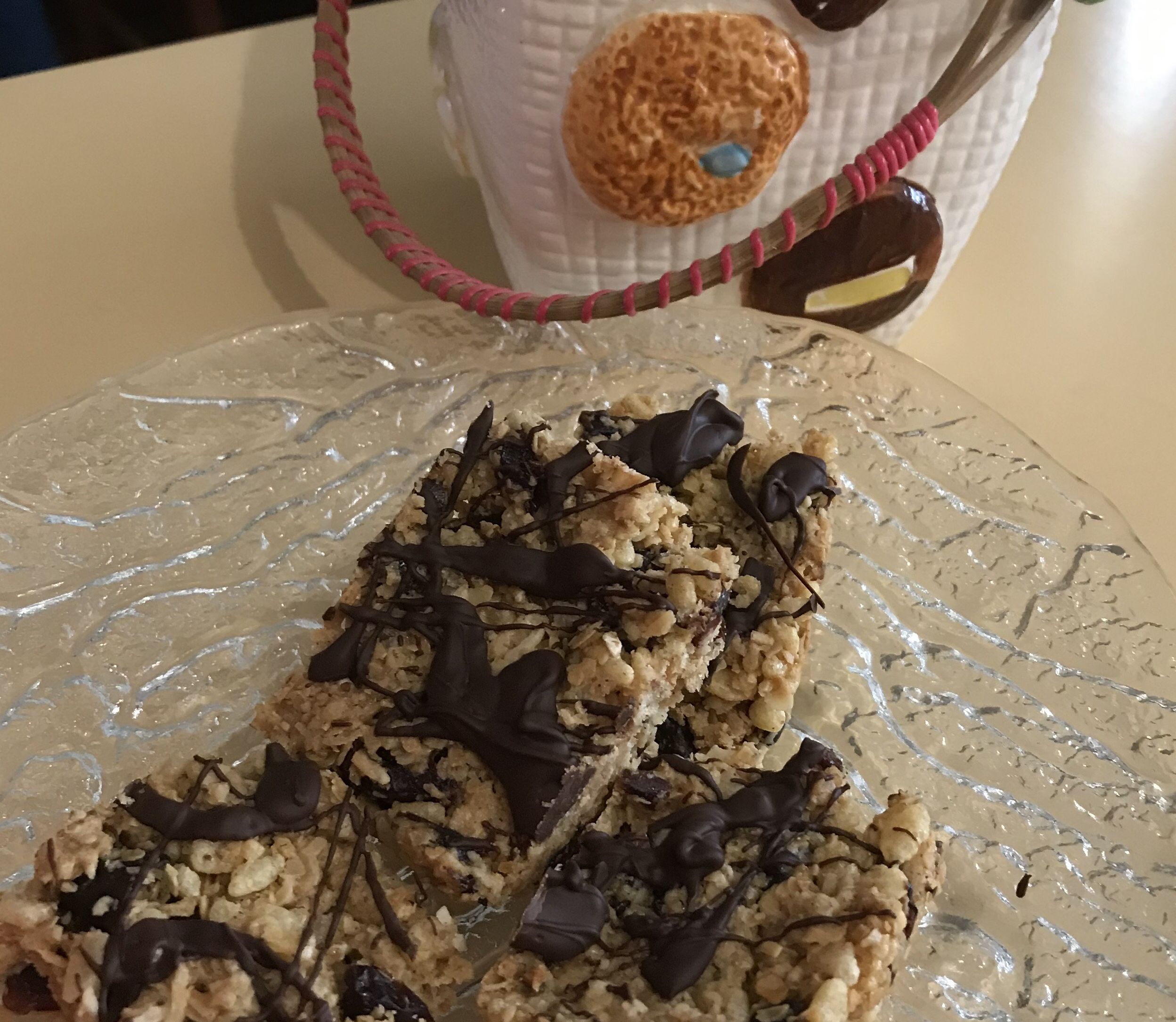 Oat,rice bubble and fruit slice | bunch