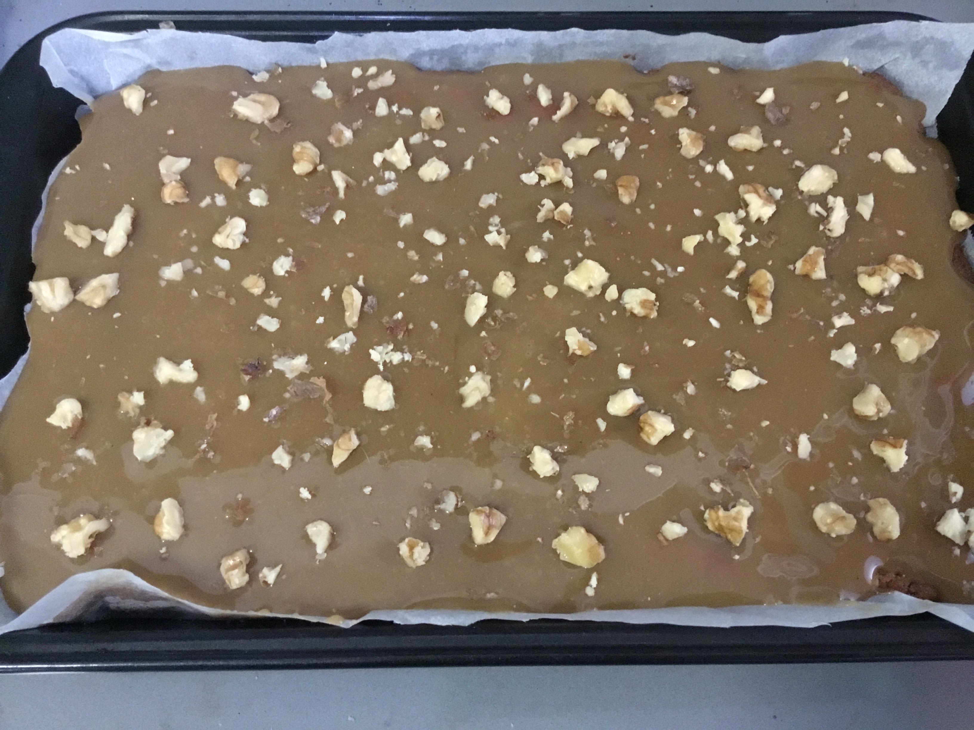 DATE & WALNUT SLICE | bunch