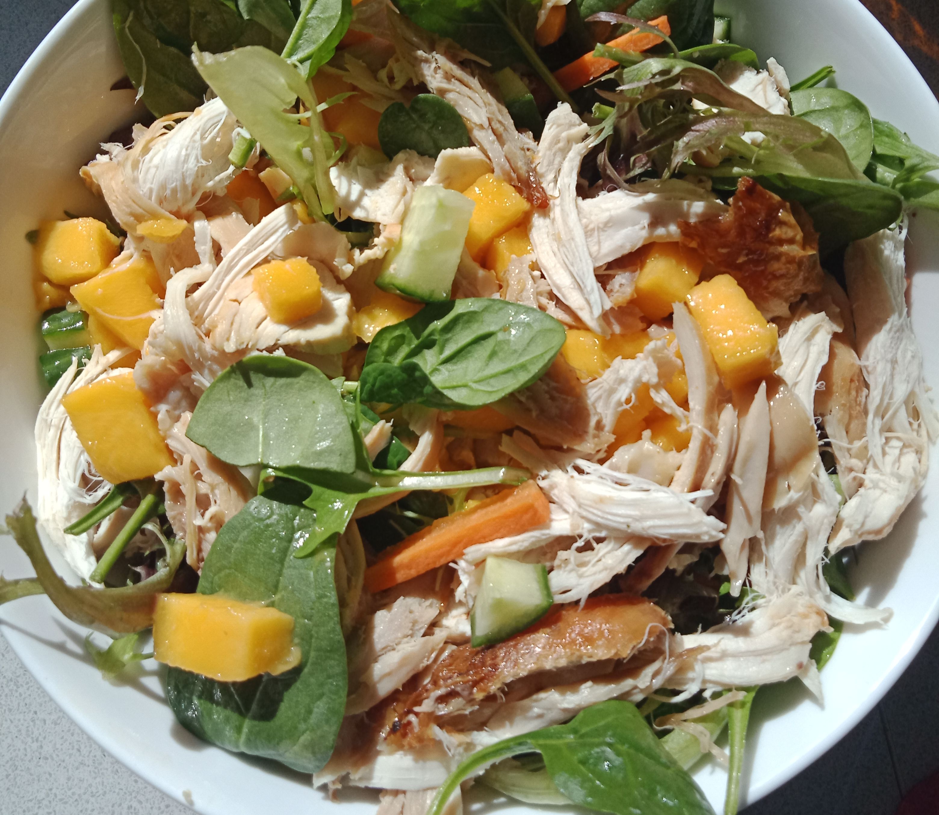Mango chicken salad | bunch