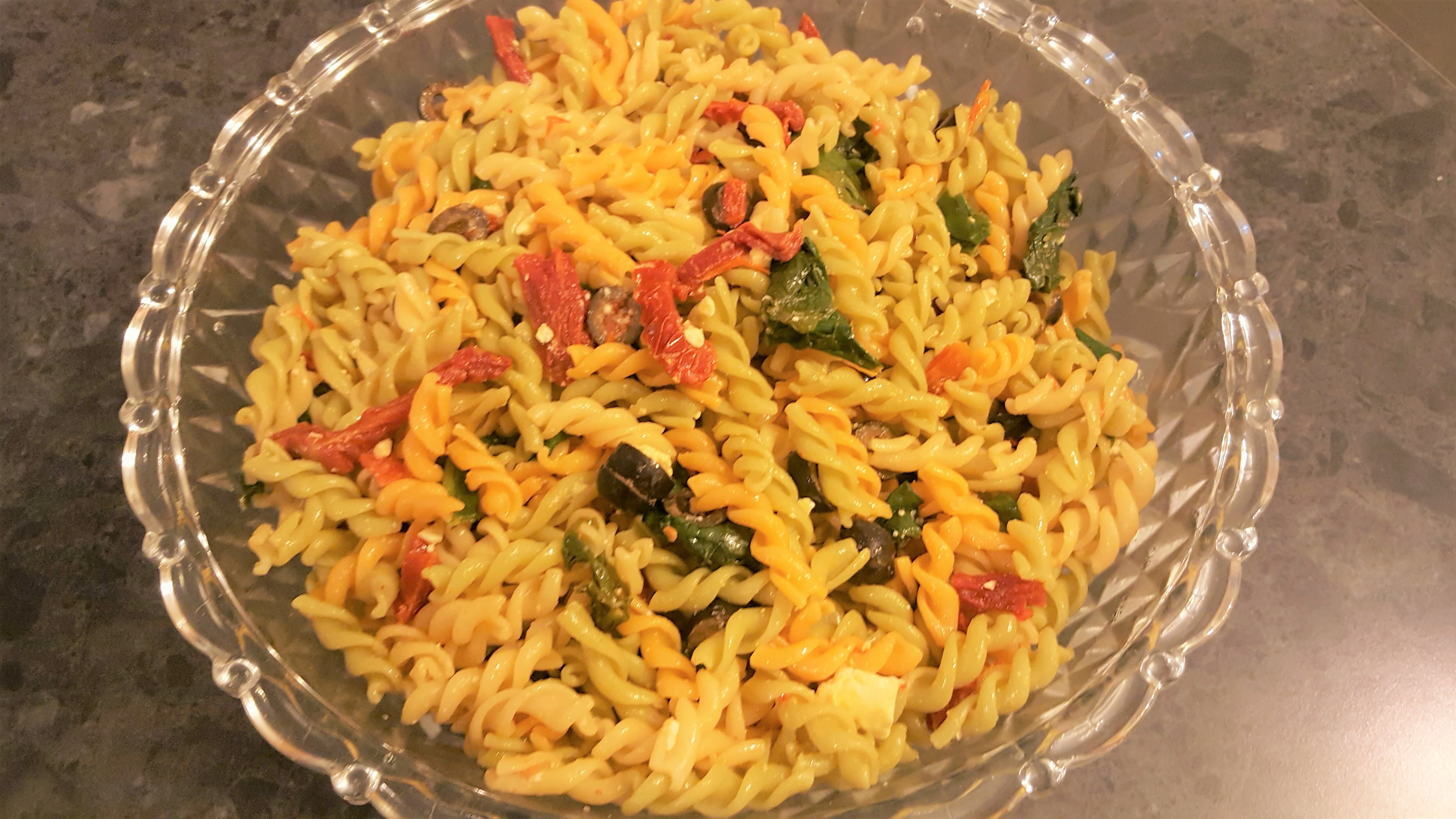 Spinach & Feta tossed Pasta | bunch