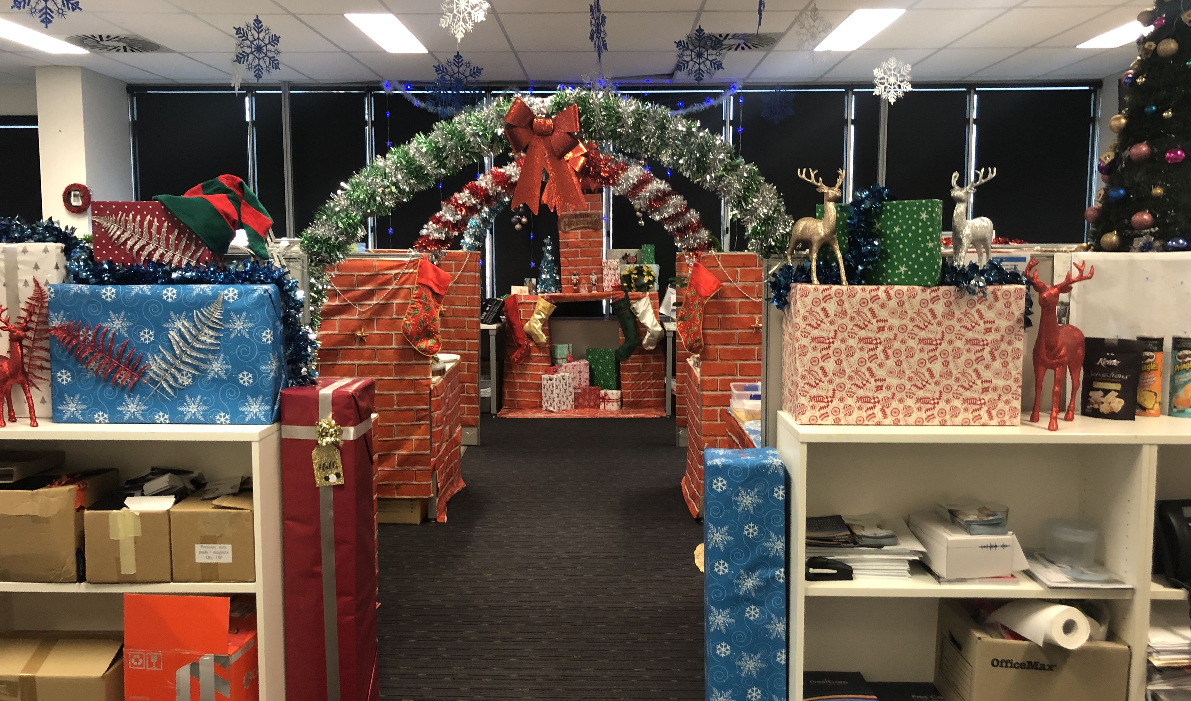 Christmas at Work 🎄 | bunch