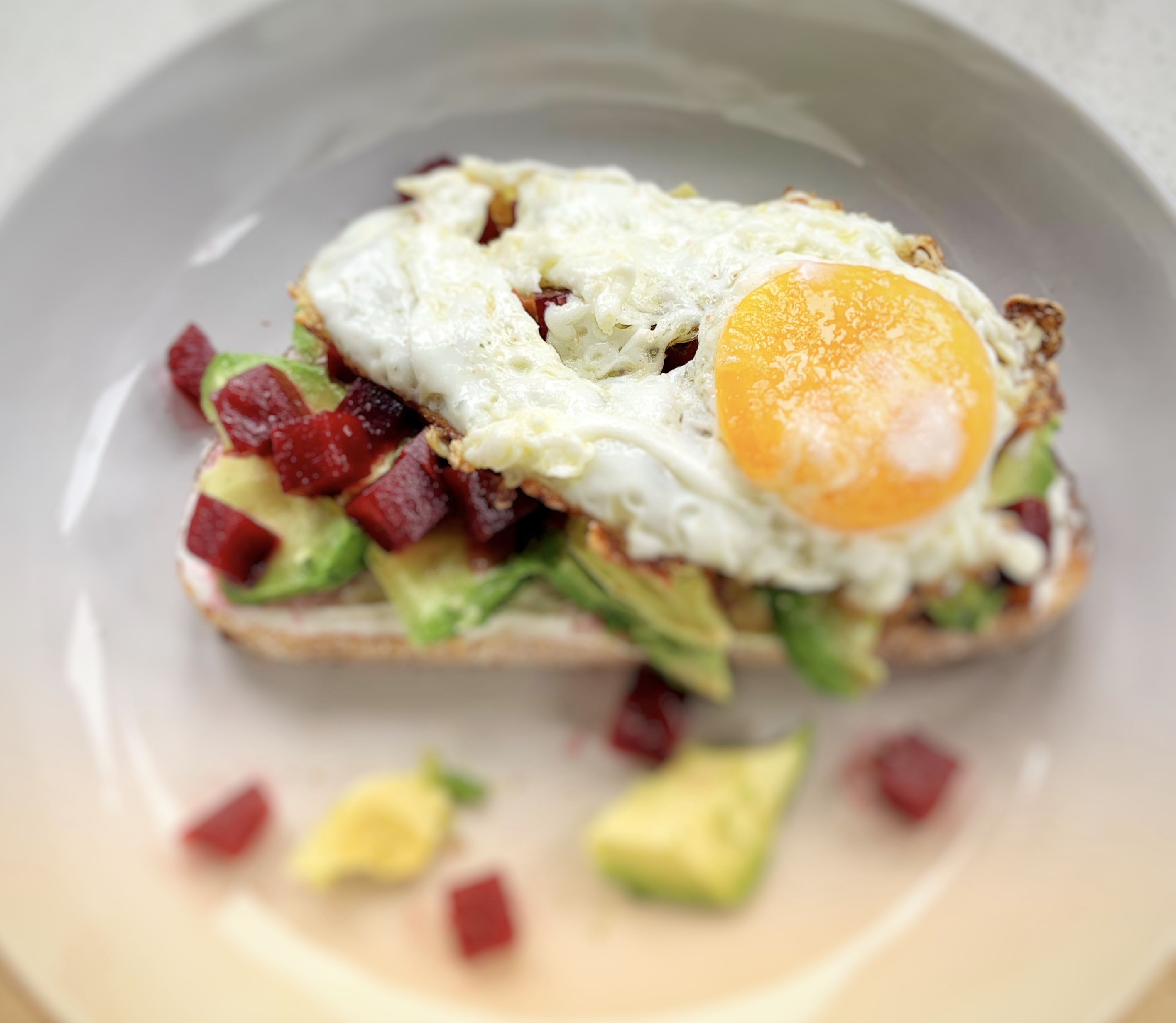 Beetroot Avo Toast | bunch